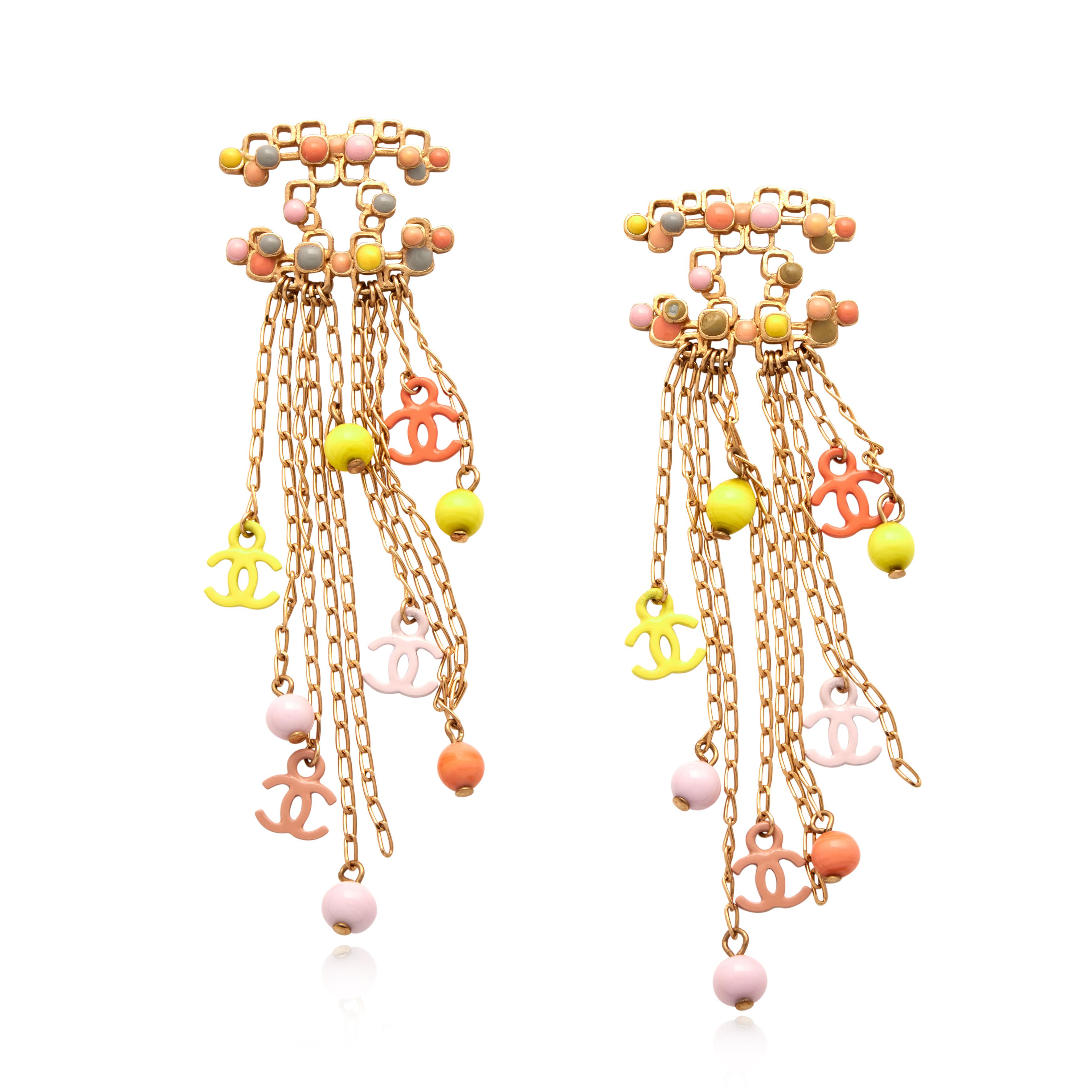 Chanel Vintage Gold Metal And Pastel Enamel Mosaic Chain CC Drop ...