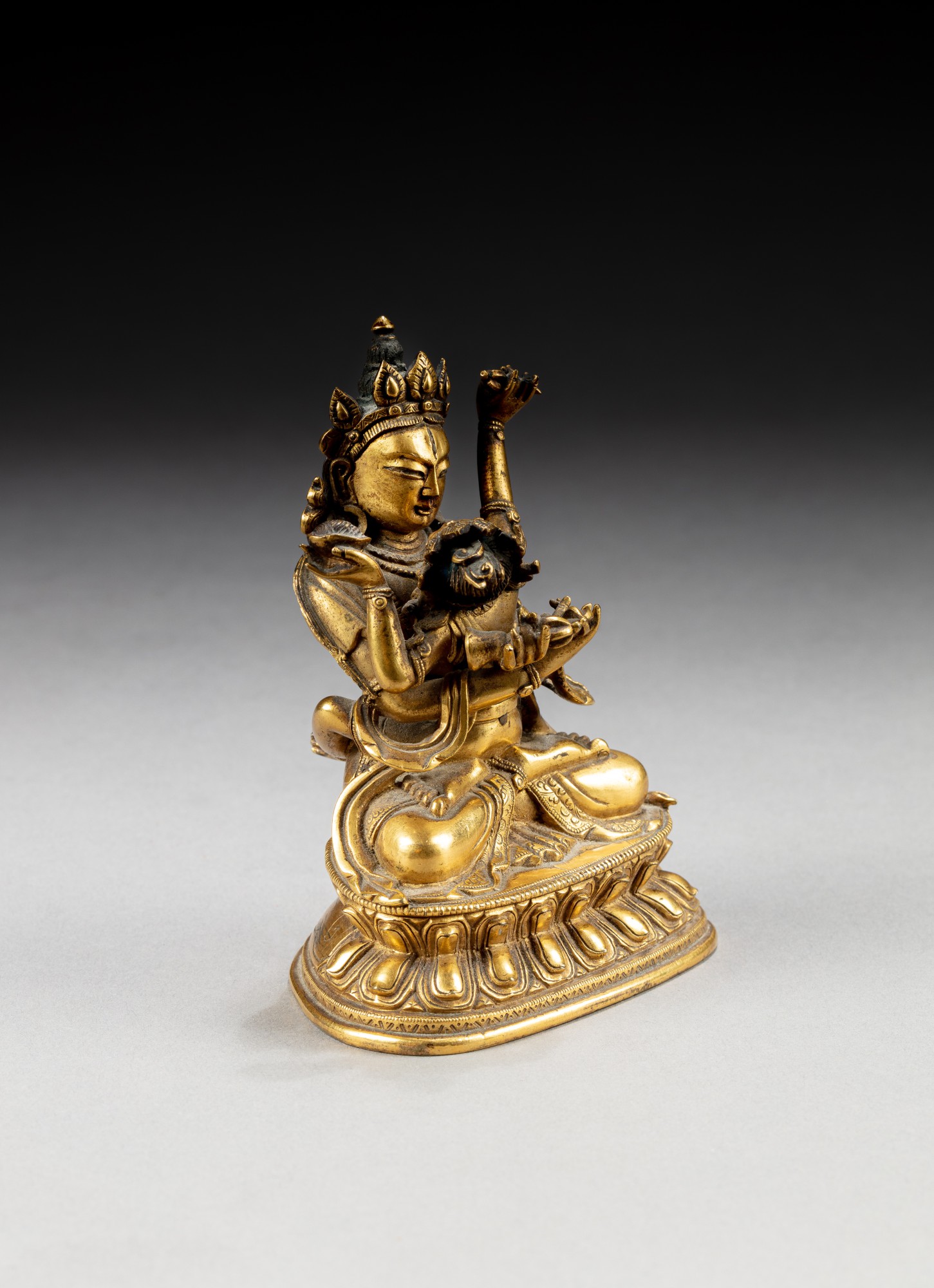 A fine gilt-bronze figure of Vajradhara and Samantabhadri Qing dynasty ...
