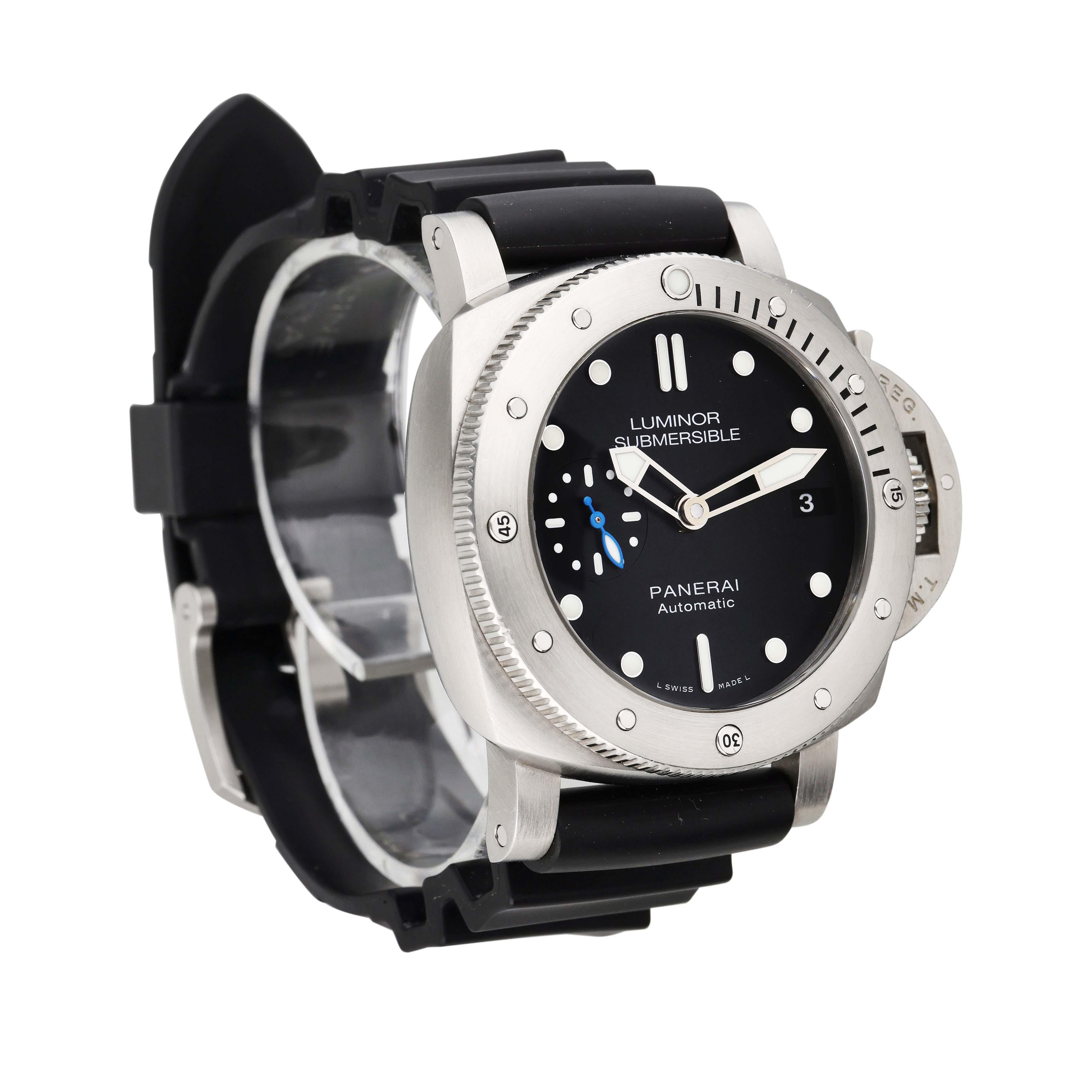 Reference Pam 682 Submersible | A stainless steel automatic wristwatch ...
