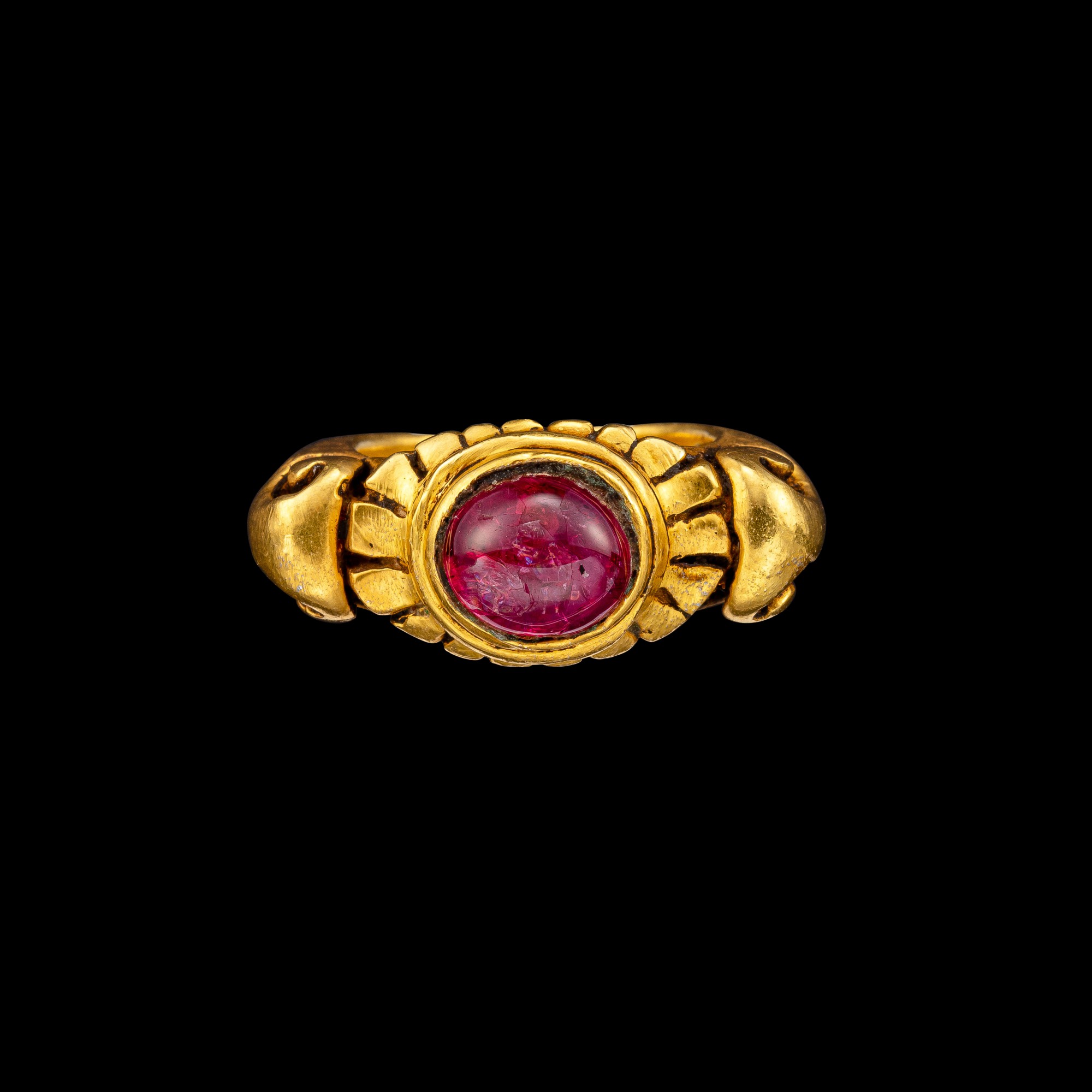 A gold and red-gem repoussé ring Pyu, 9th - 11th century | 九至十一世紀 驃國 ...