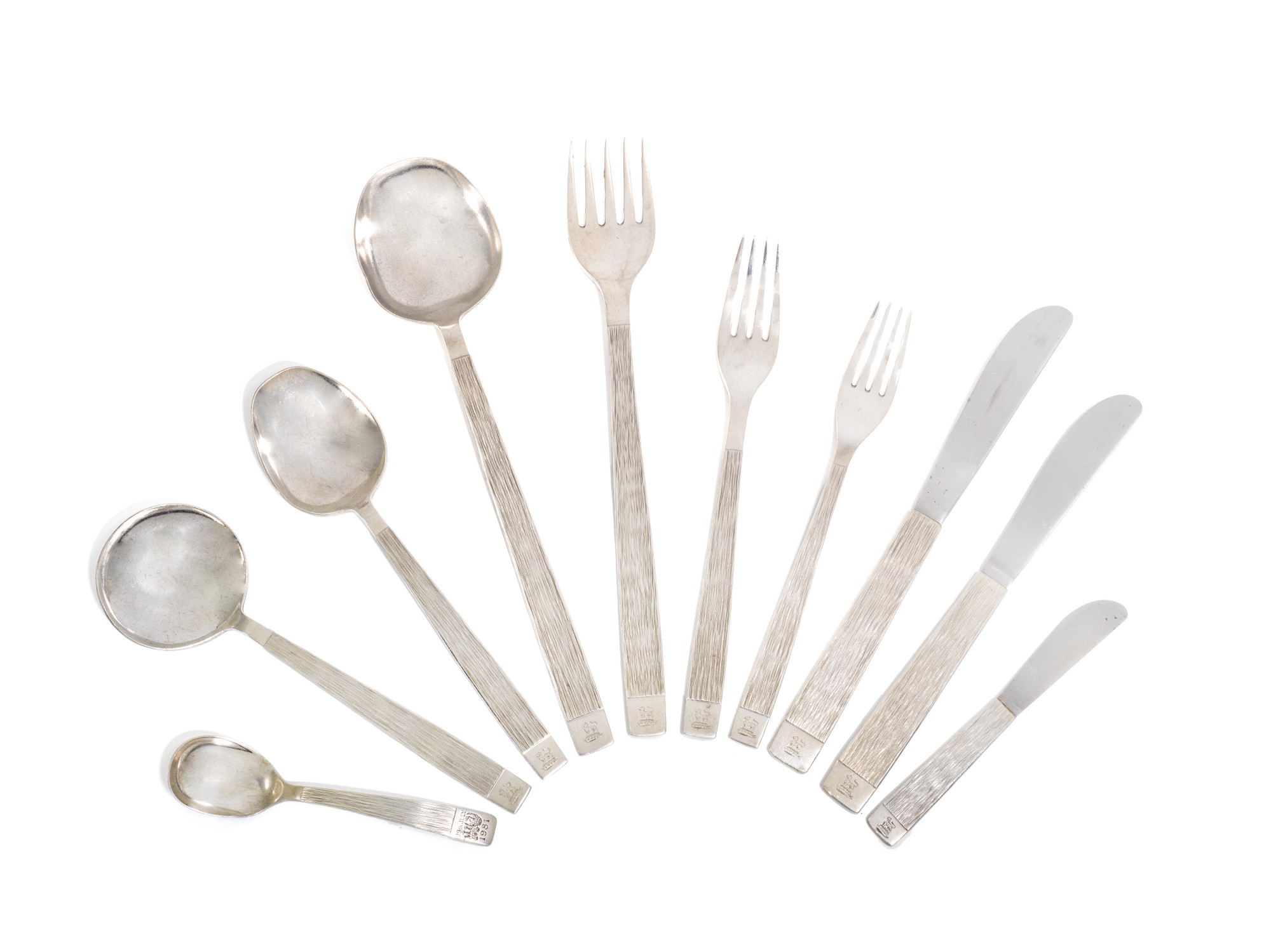 Elizabeth II table silver, Gerald Benney, London, 1967 | The Family ...