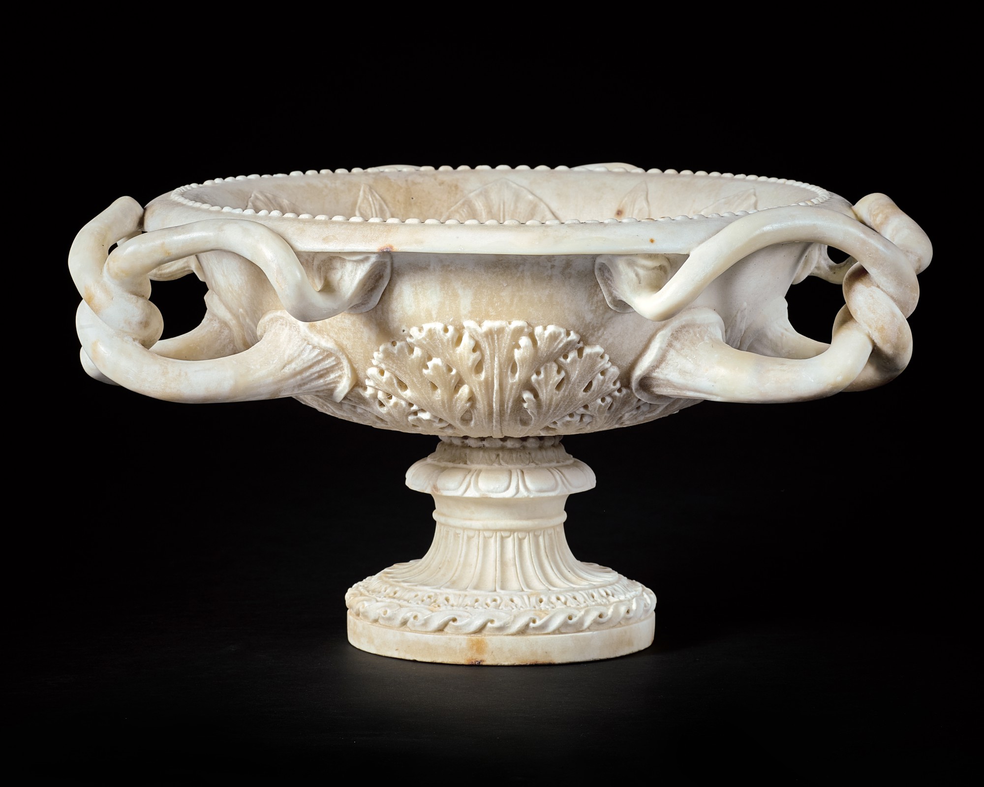 An Italian carved white marble tazza, Rome, circa 1800, in the manner ...