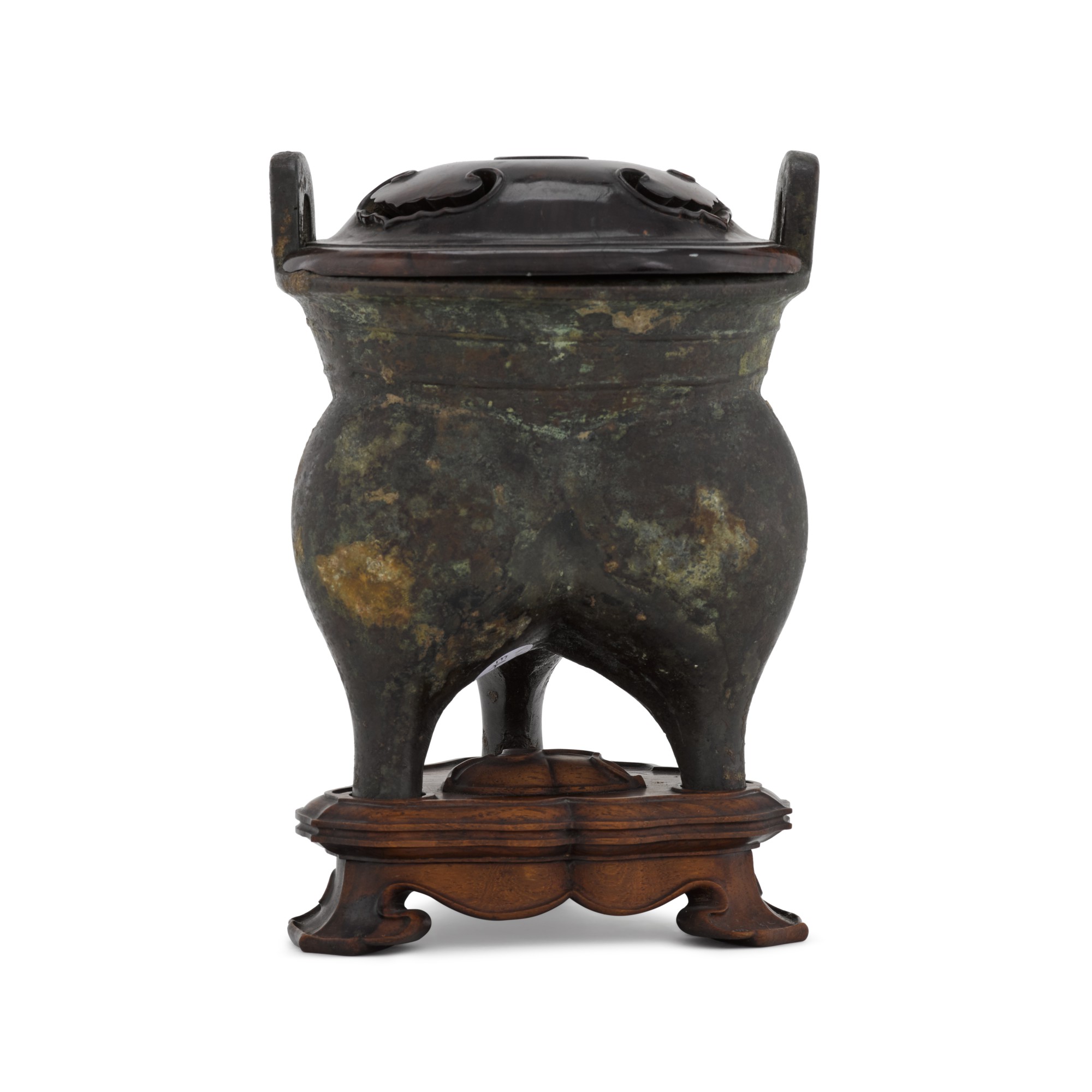 An archaic bronze tripod ritual food vessel, Liding, Early Western Zhou ...