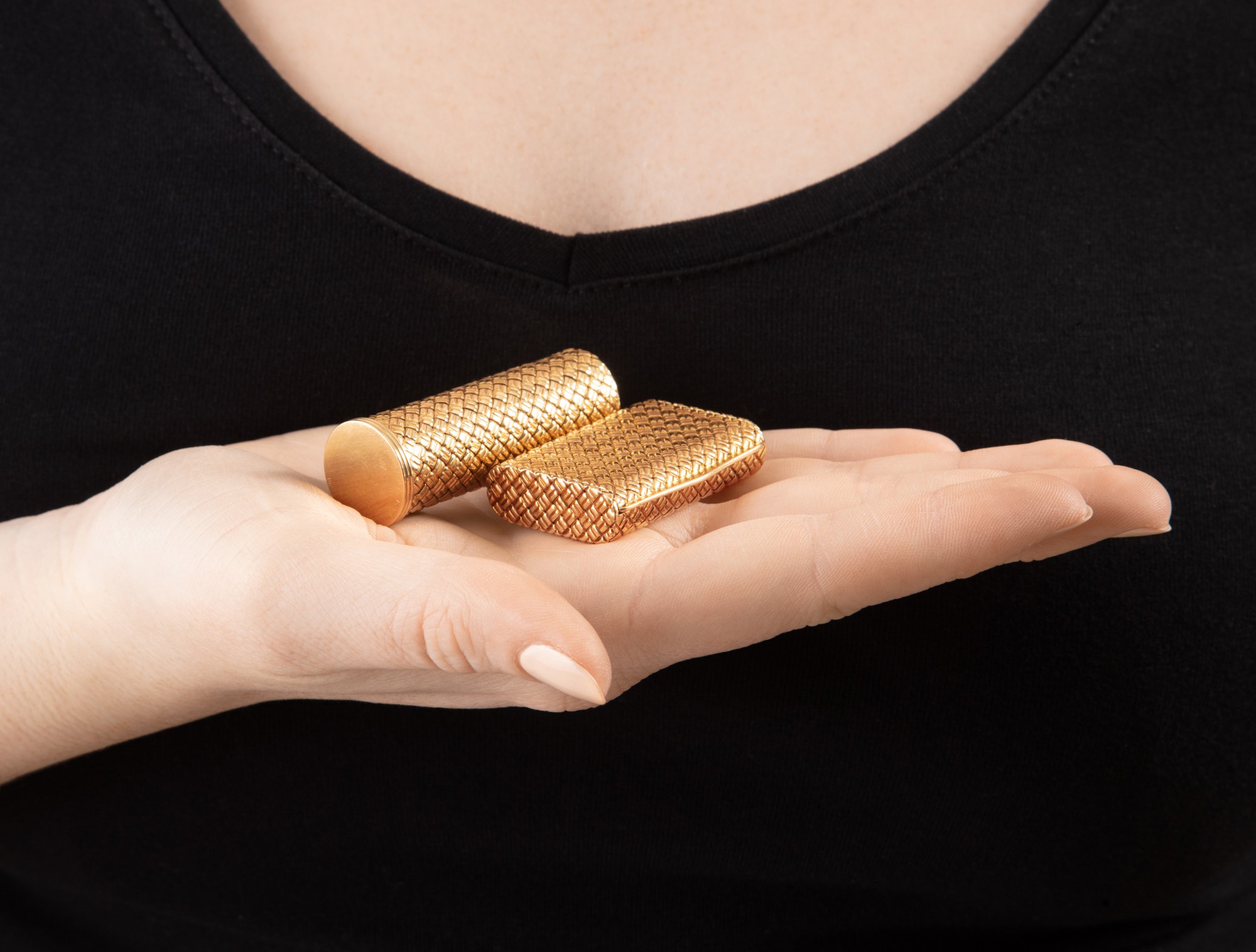 Van Cleef & Arpels | Ensemble d'accessoires or | Group of gold ...