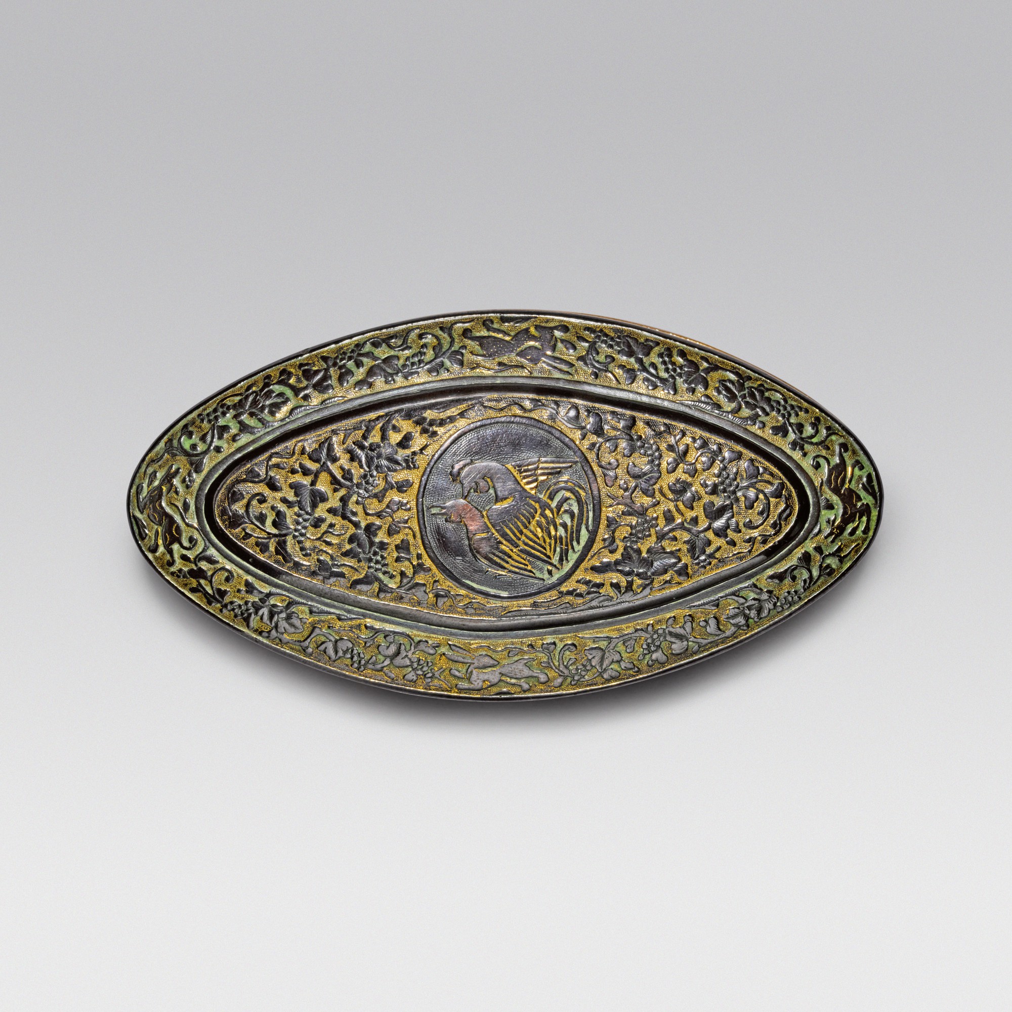 A SAWASA-WARE BOX AND COVER, 18TH CENTURY | Fine Japanese Art | | Sotheby's