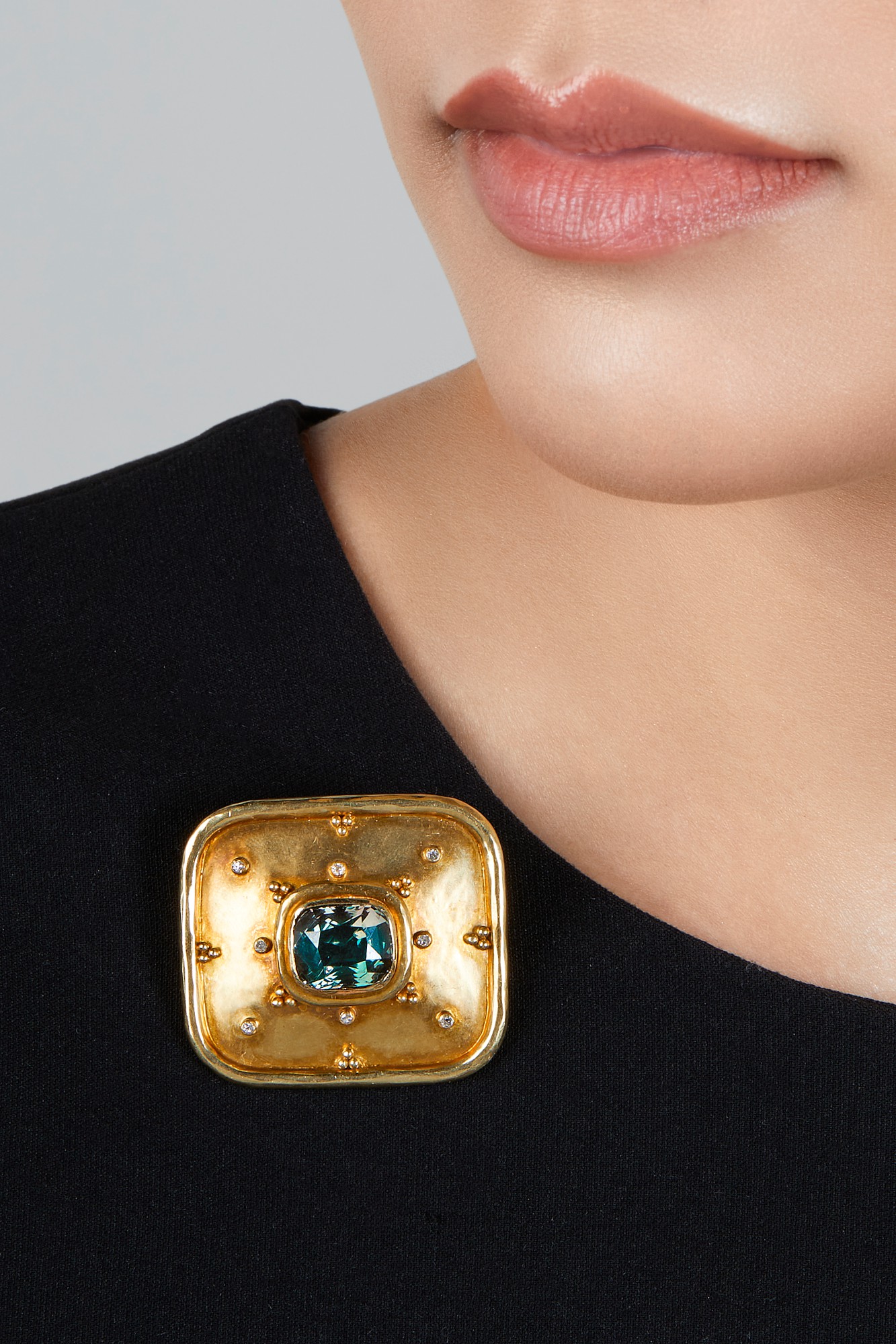 Gold and Alexandrite Brooch | Magnificent Jewels | | Sotheby's