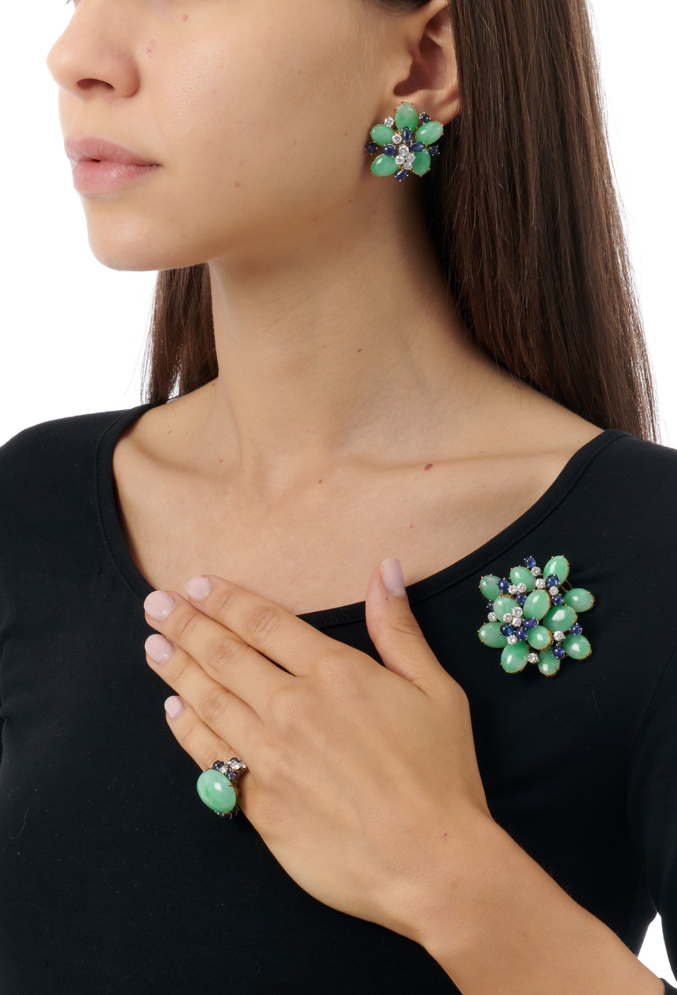 Collection of jadeite, sapphire and diamond jewels (Collezione di ...