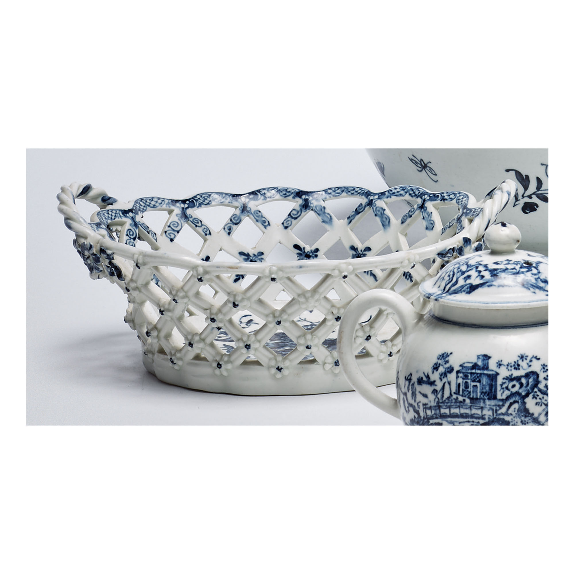 A LOWESTOFT PORCELAIN BLUE AND WHITE RETICULATED BASKET CIRCA 1770 ...