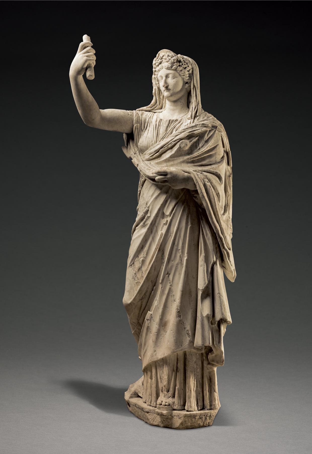 A ROMAN MARBLE PORTRAIT STATUE OF LIVIA AS A PRIESTESS, EARLY 1ST ...