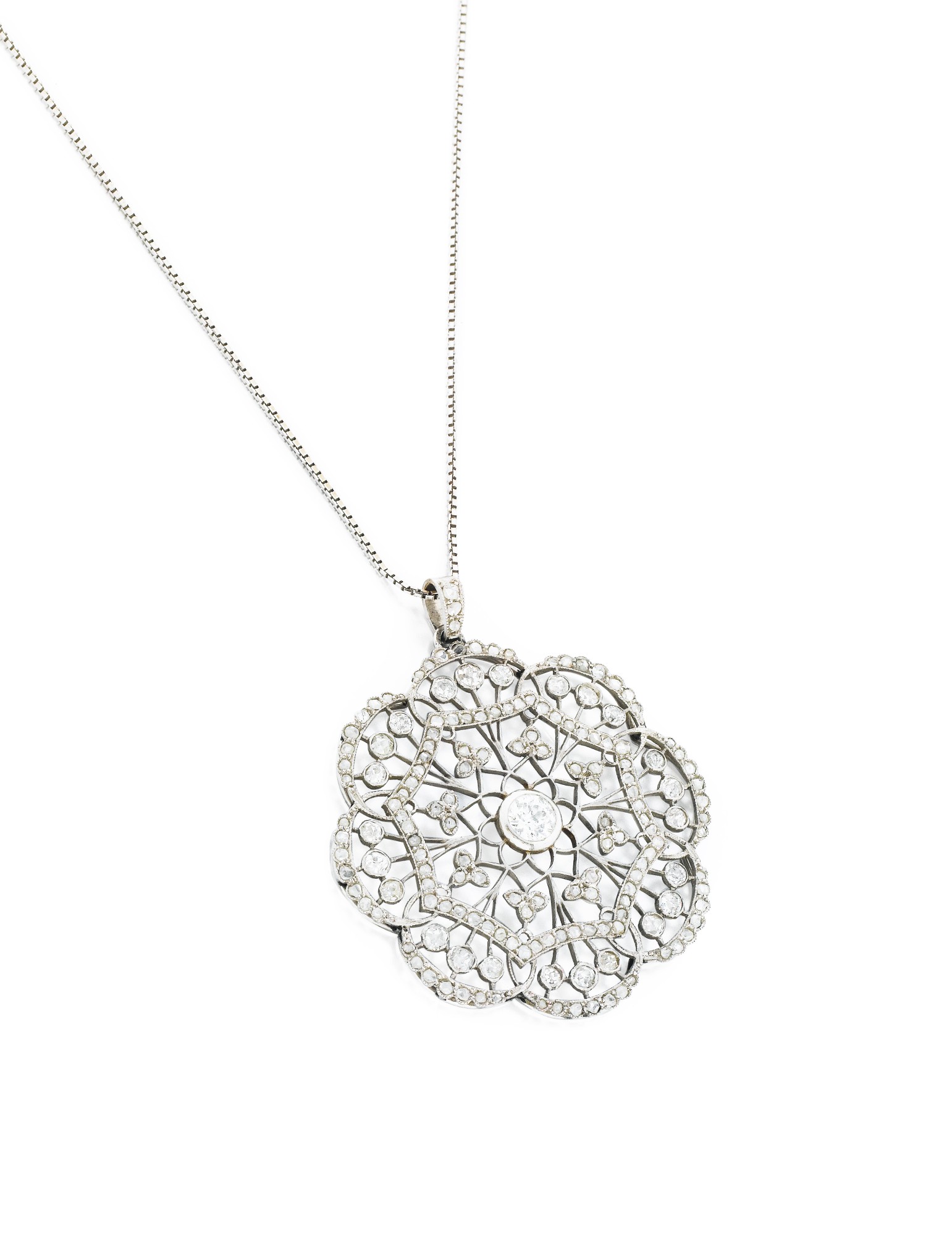 Pendentif diamants | Diamond pendant | Fine Jewels | | Sotheby's