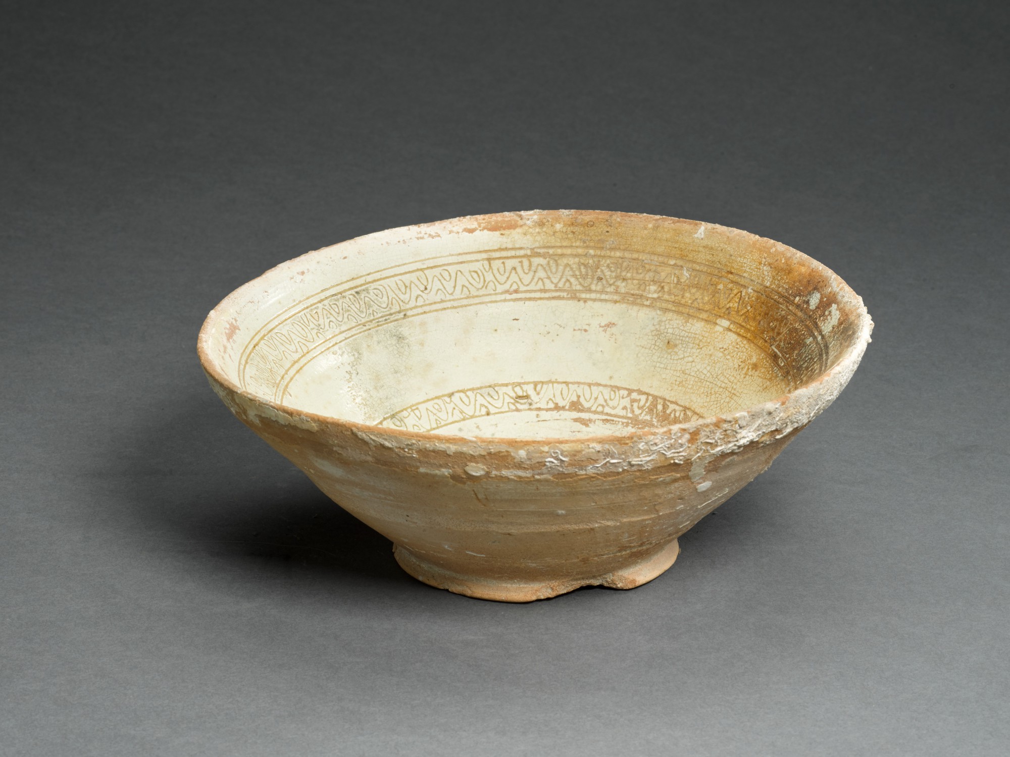 Byzantine, second half 12th century | Bowl with stylised vine | Old ...