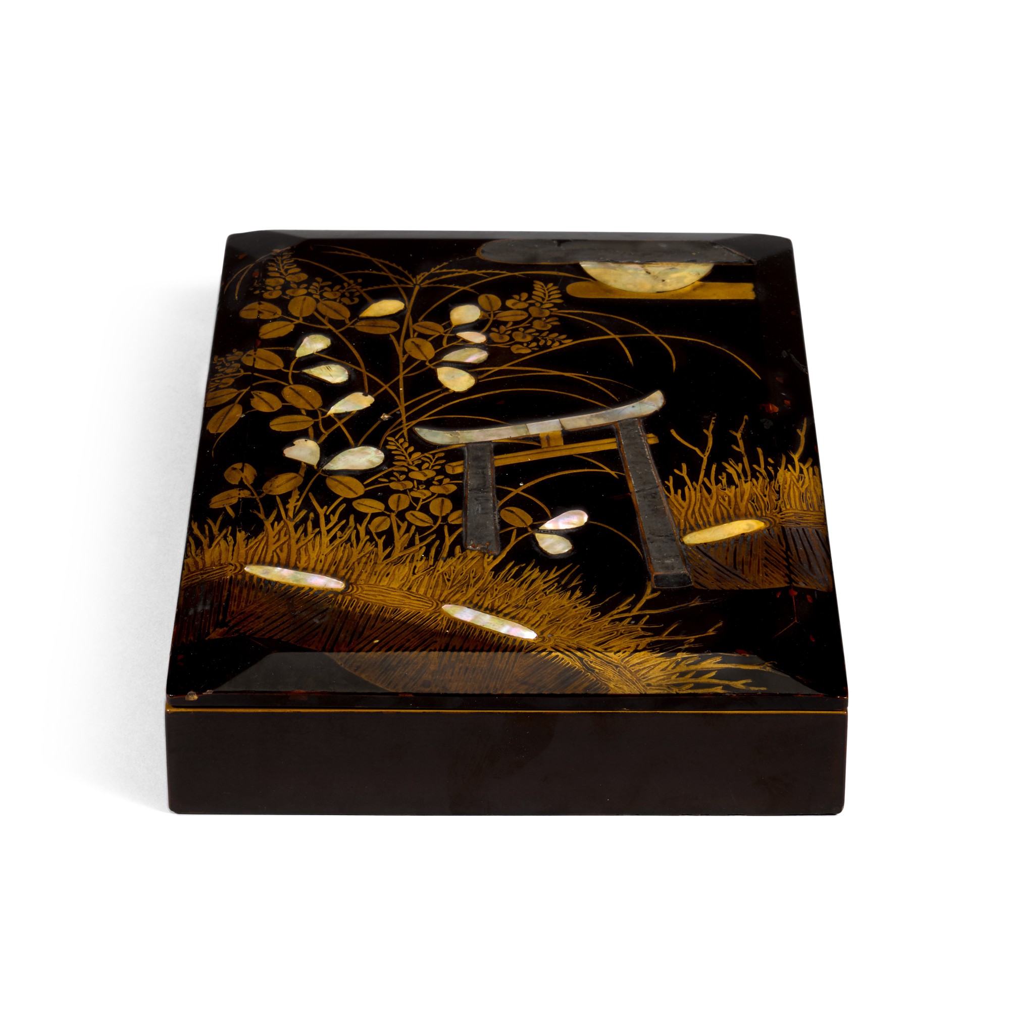 A shikishi-bako [box for square calligraphy paper] | Edo period, 17th ...