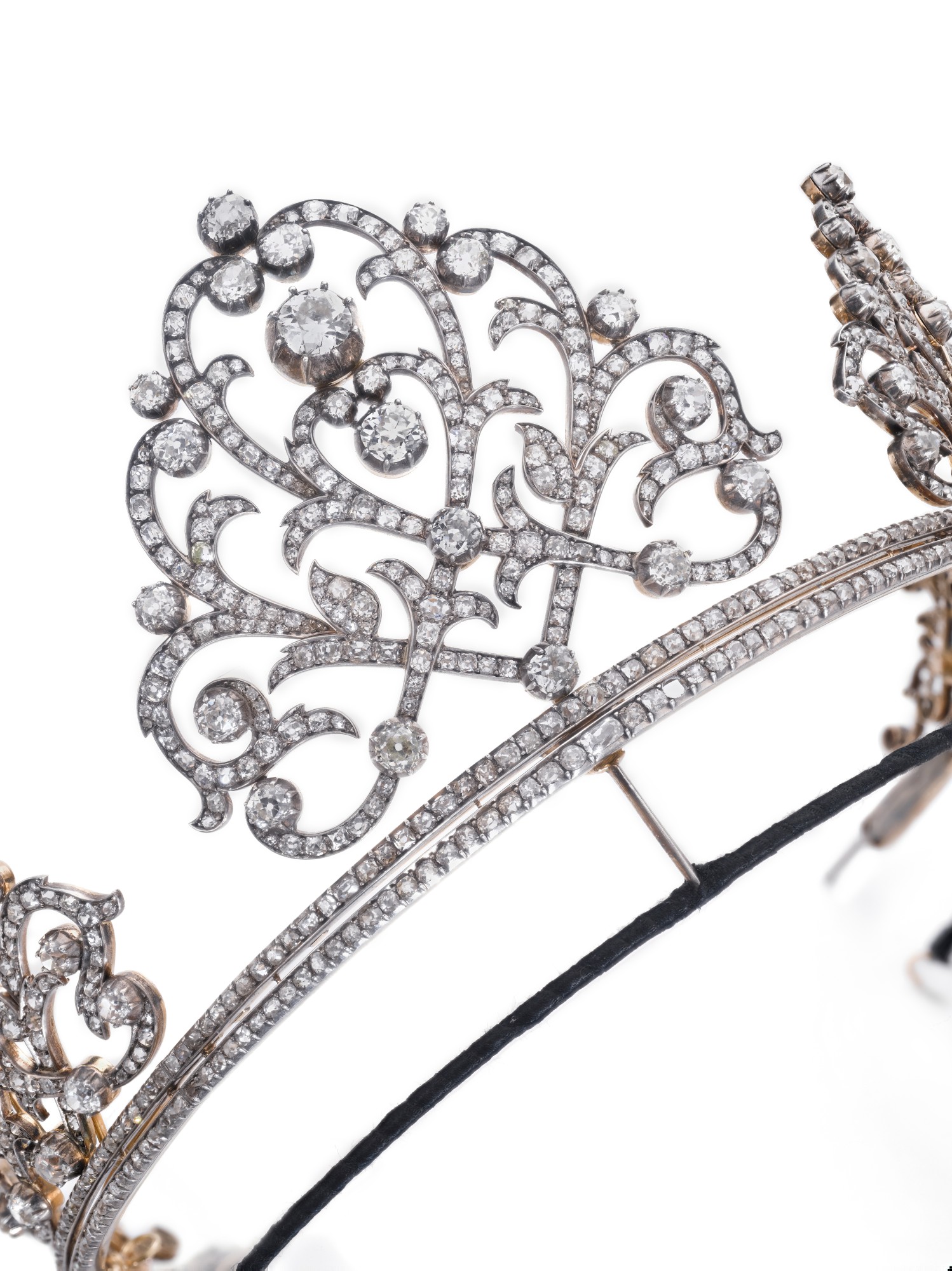 Diamond tiara, circa 1880 | 鑽石頭冠，約1880年 | Magnificent Jewels and Noble ...