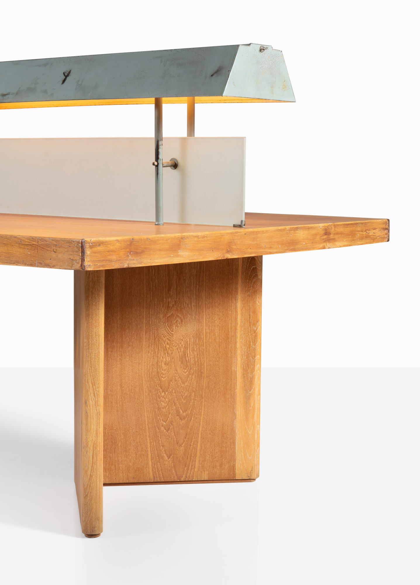 Table de lecture éclairante PJ-TAT-10-B | Important Design | | Sotheby's