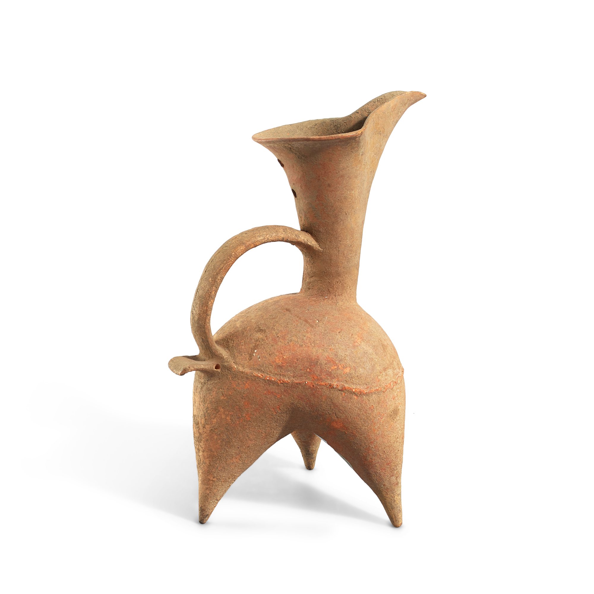 A red pottery tripod ewer Dawenkou culture, c. 4300-2400 B.C. 大汶口文化 紅陶鬹 ...