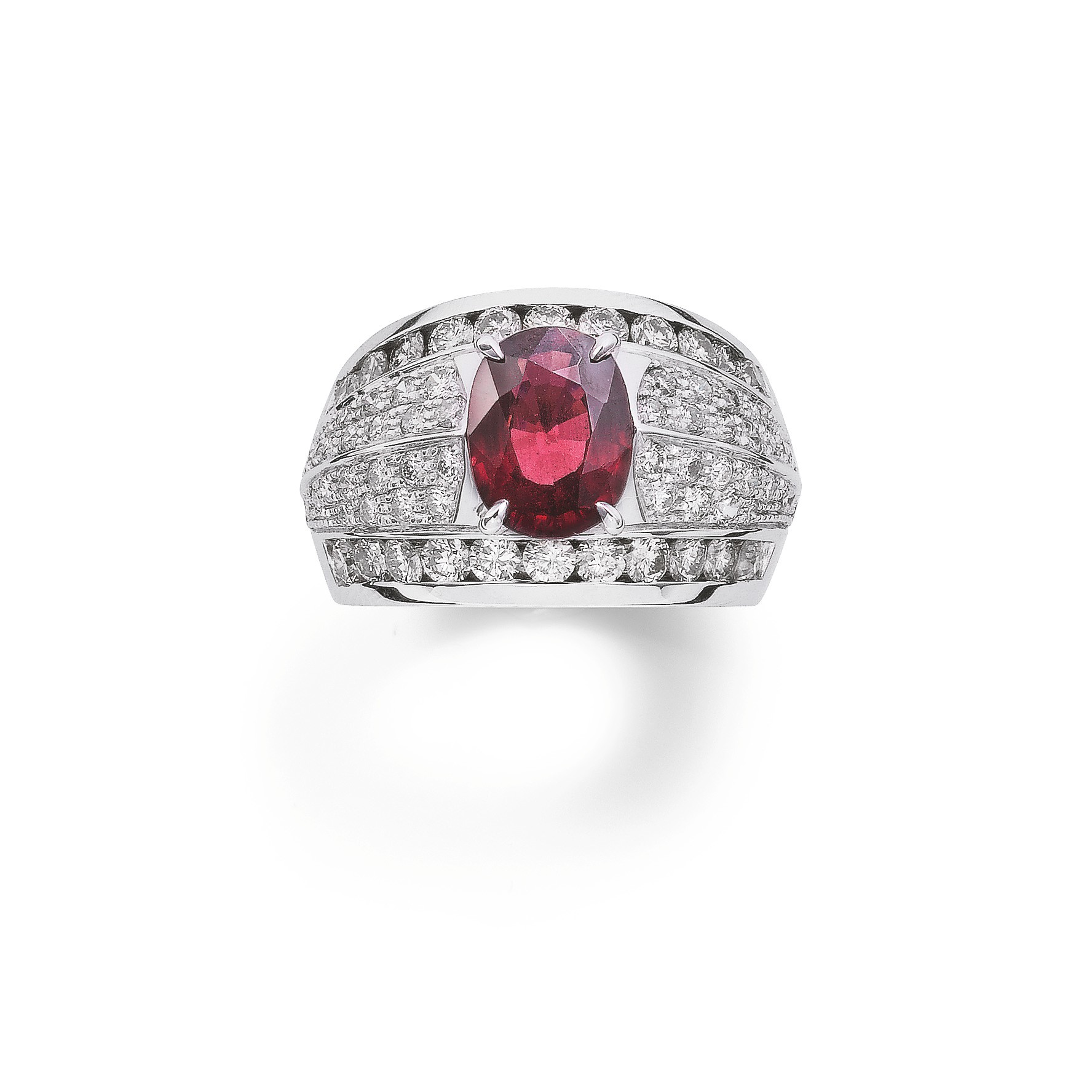Rhodolite garnet and diamond ring [Bague grenat rhodolite et diamants ...