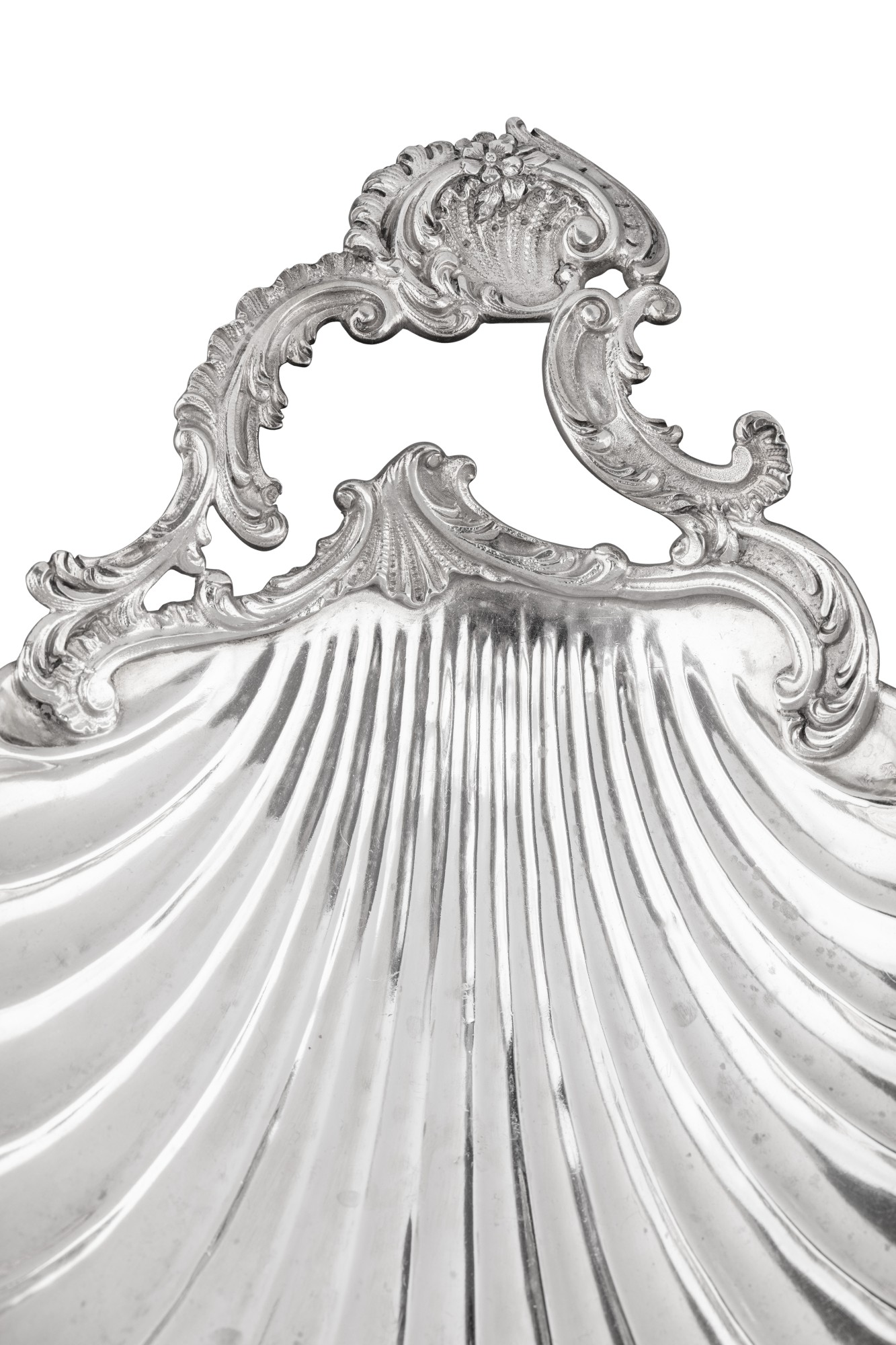 A pair of French shell-shaped silver dishes, Pierre Gavard, Paris ...