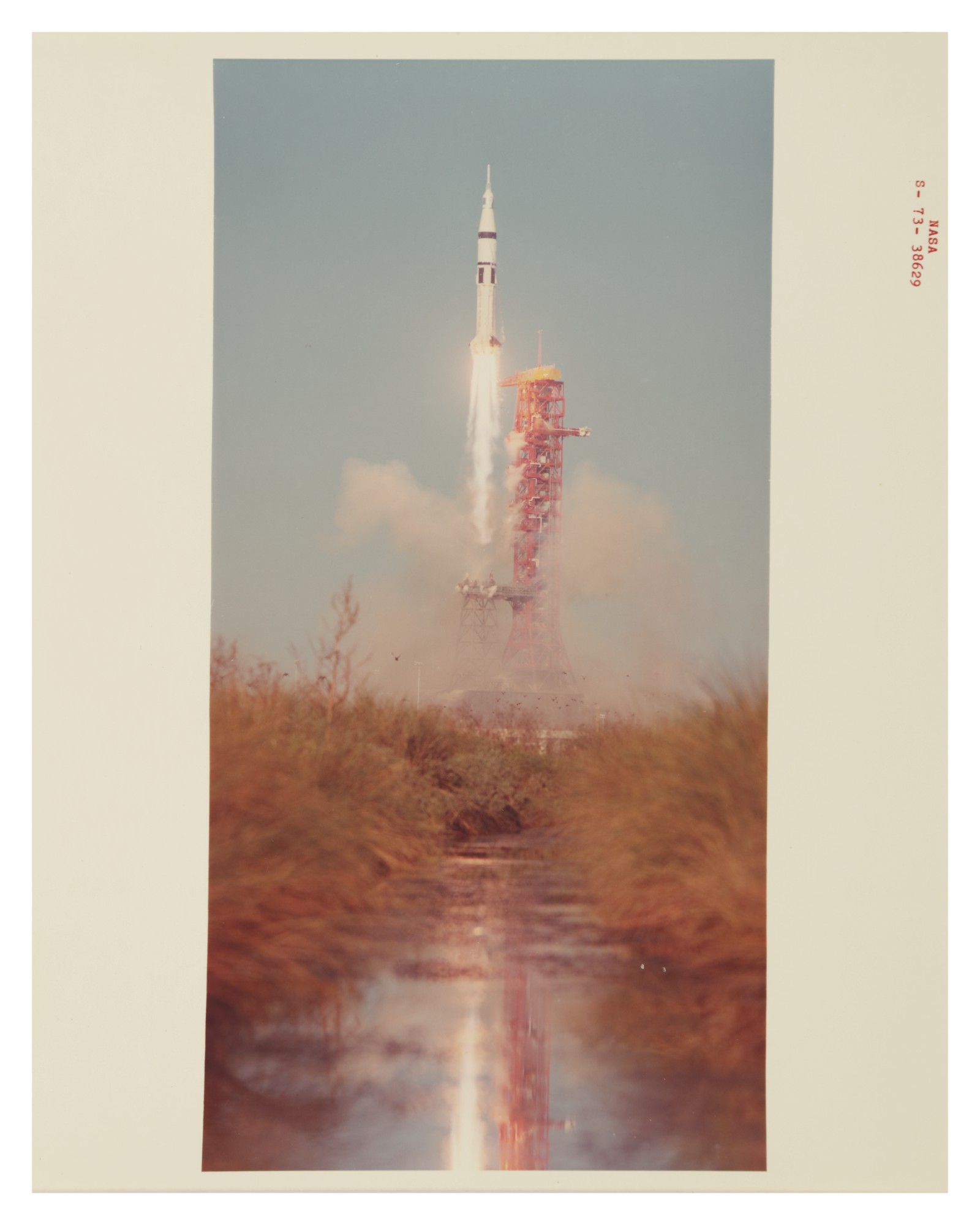 [SKYLAB 4] LIFTOFF. VINTAGE NASA "RED NUMBER" PHOTOGRAPH, 16 NOVEMBER ...