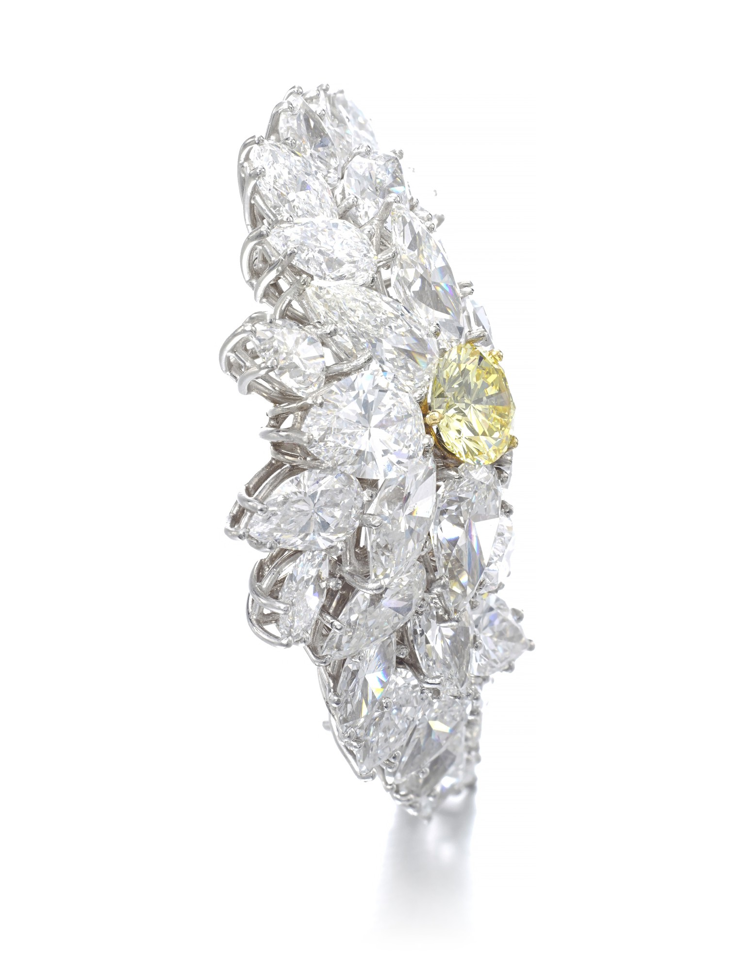 Fancy yellow diamond and diamond brooch | 彩黃色鑽石配鑽石別針 | Magnificent ...