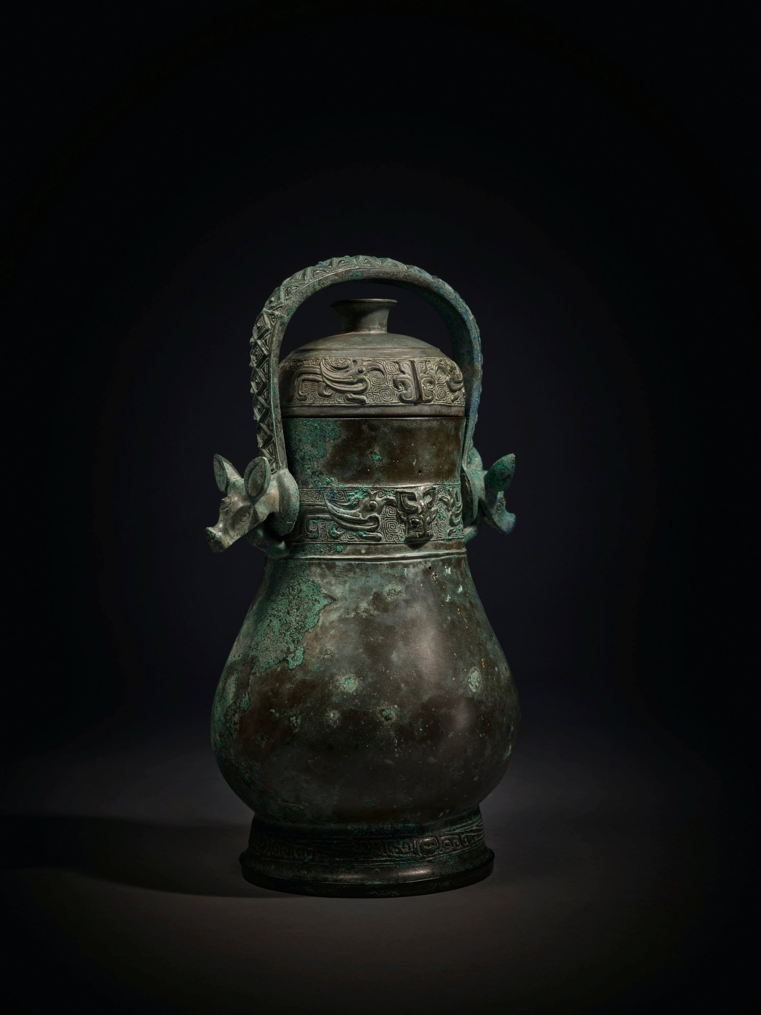 The Fu Ding You, Late Shang / Early Western Zhou dynasty | 商末 / 西周初 父丁卣 ...