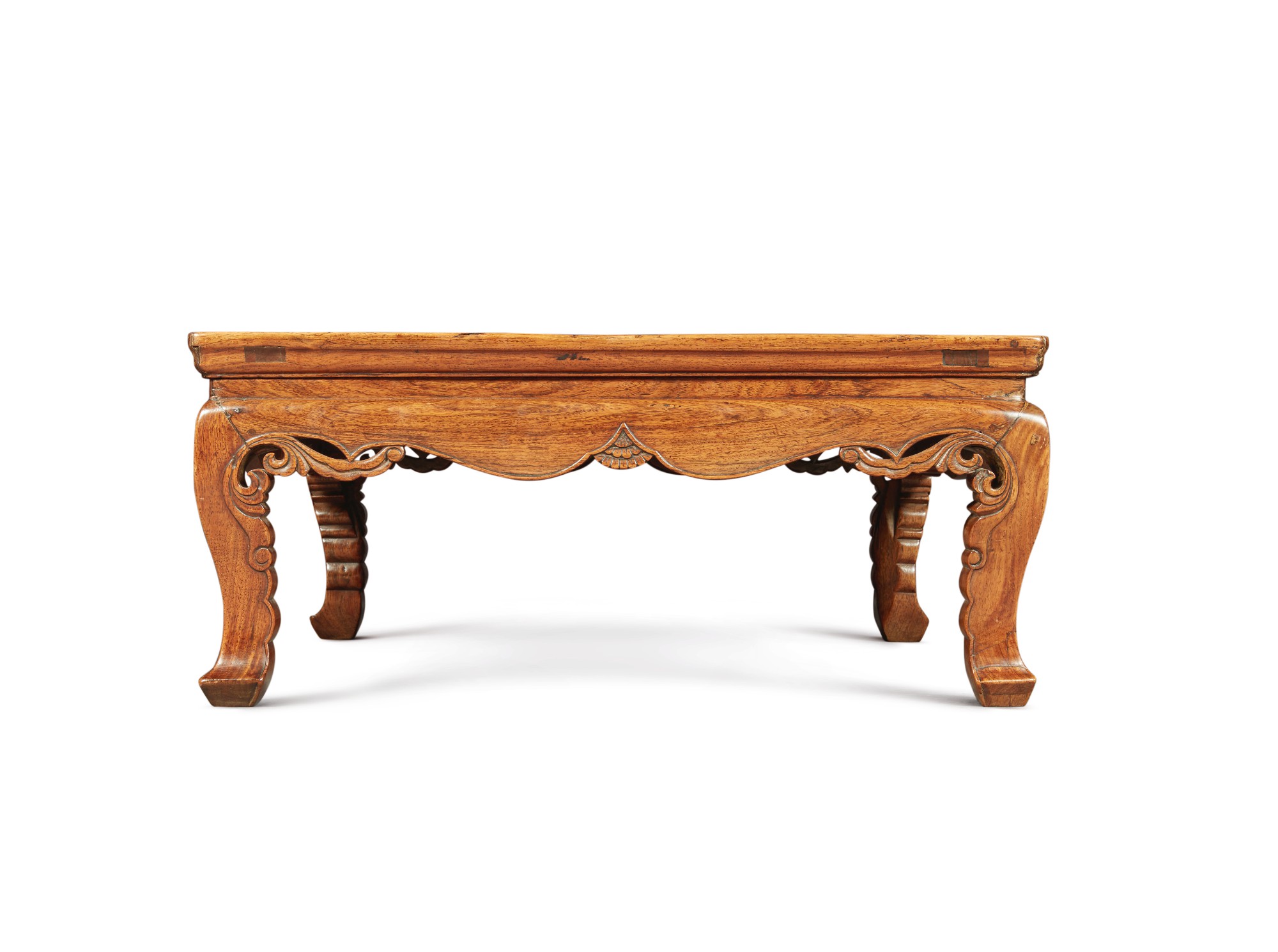 A 'huanghuali' low table (Kangzhuo), 17th / 18th century | 十七 / 十八世紀 黃花 ...