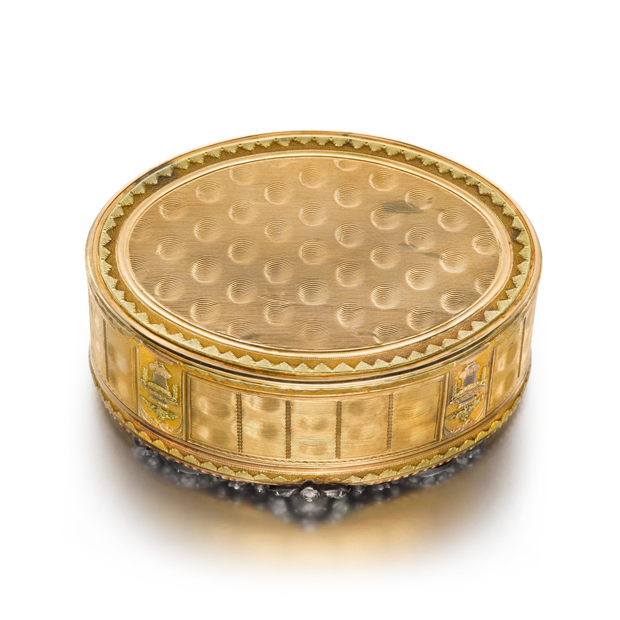 A jewelled two-colour gold Royal presentation snuff box, probably Hanau ...
