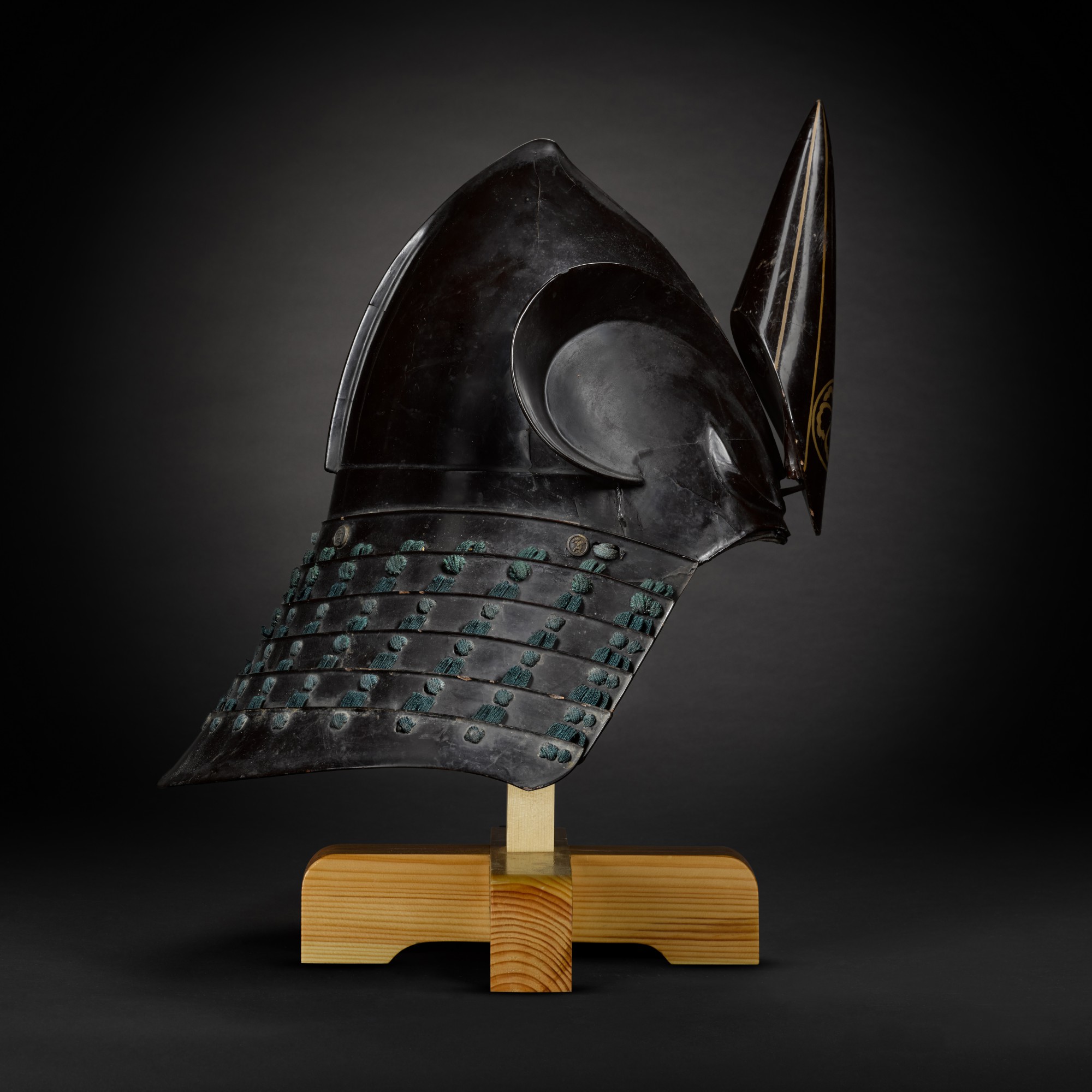 A momonari kabuto [peach shaped helmet] | The helmet bowl Momoyama -Edo ...