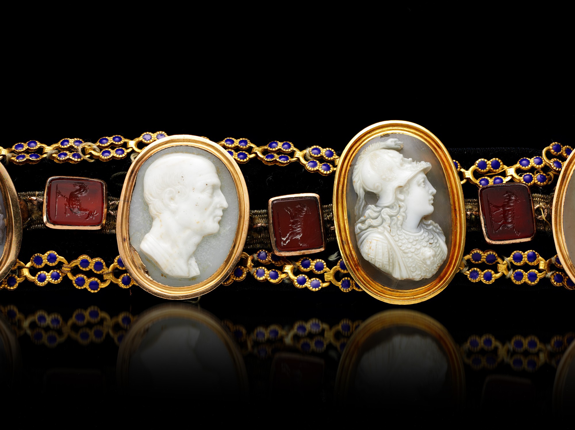 The Glyptics, Italian, 17th - 19th century | Choker | Treasures | 2021 ...