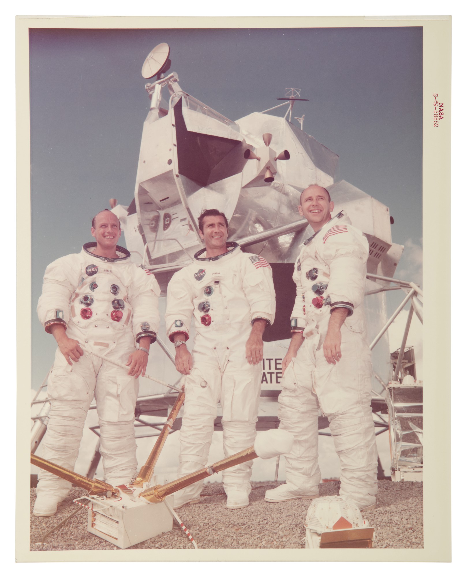 [APOLLO 12] THE CREW OF APOLLO 12. VINTAGE NASA "RED NUMBER" PHOTOGRAPH ...
