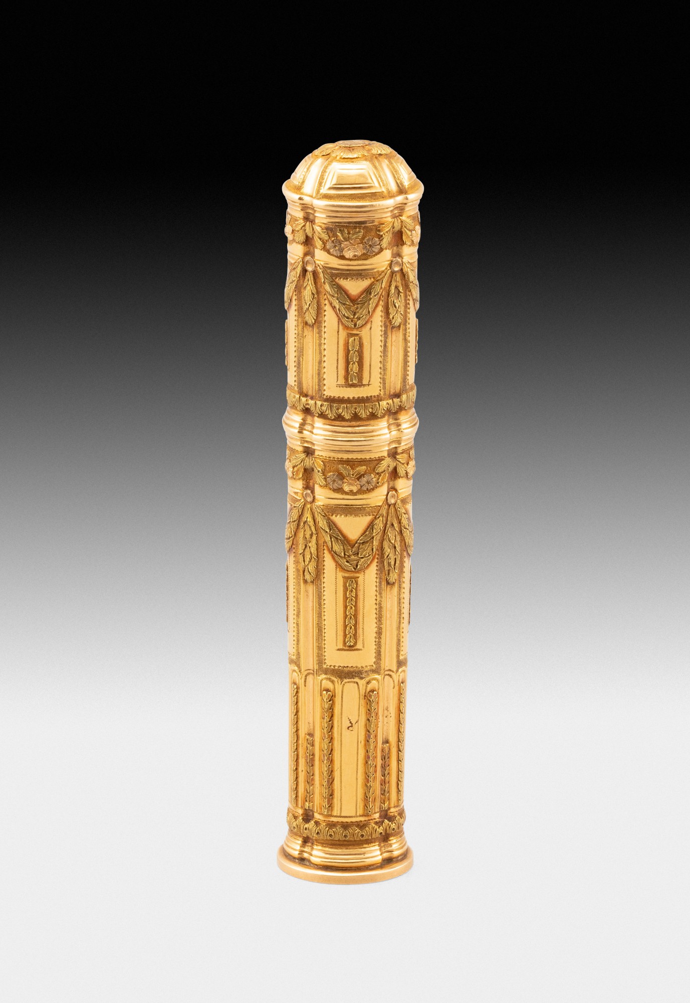 A gold seal-case, Nicolas Durier, Paris, 1768-1774| Etui en or par ...
