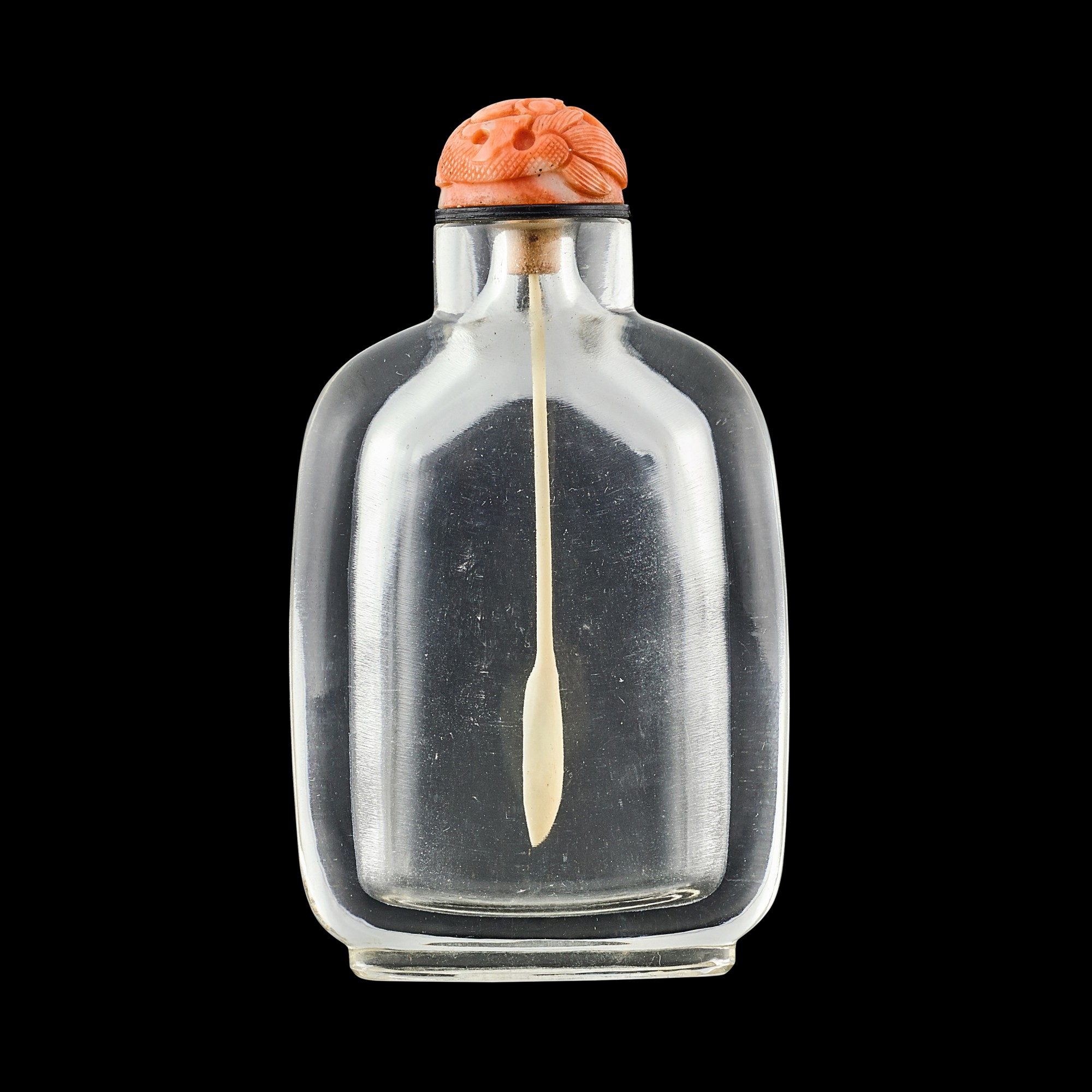 A glass snuff bottle, Qing dynasty, 19th century | 清十九世紀 透明料鼻煙壺 | Snuff ...