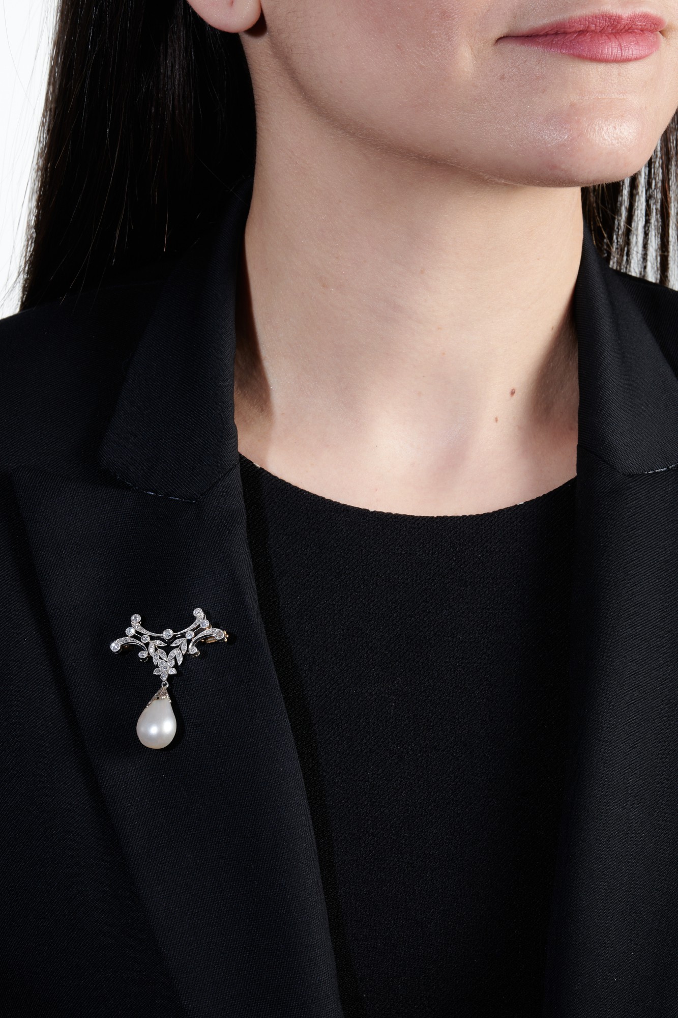 Natural pearl and diamond brooch | Fine Jewels | 2021 | Sotheby's