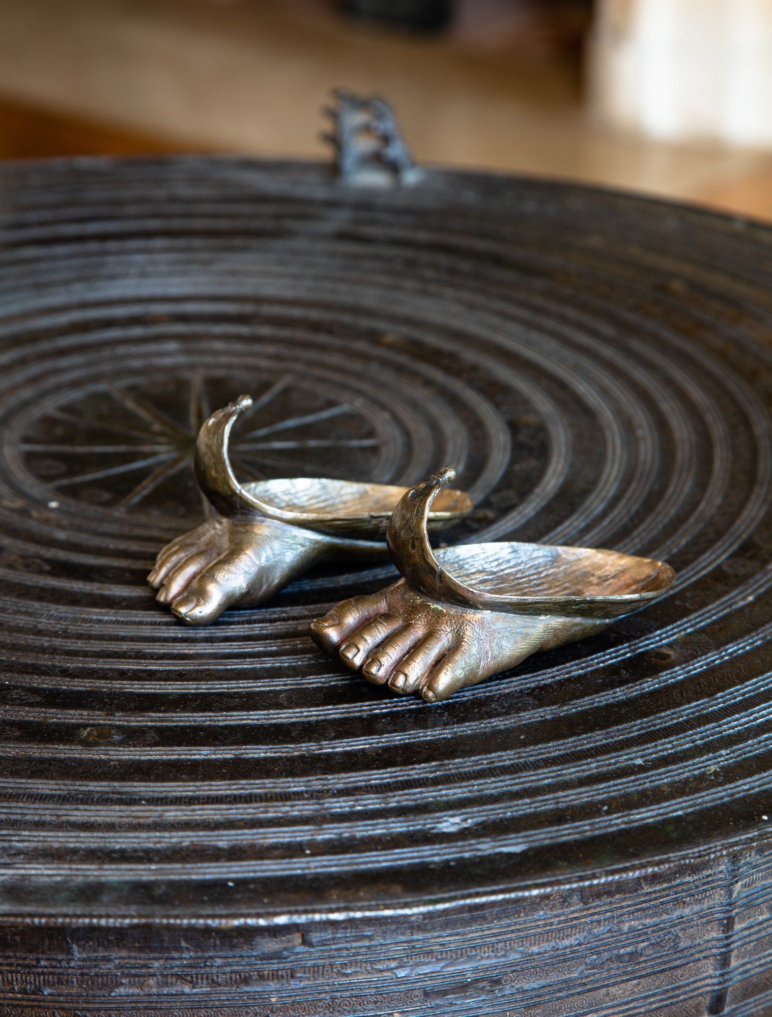 Paire de Pieds lotus | Important Design | | Sotheby's