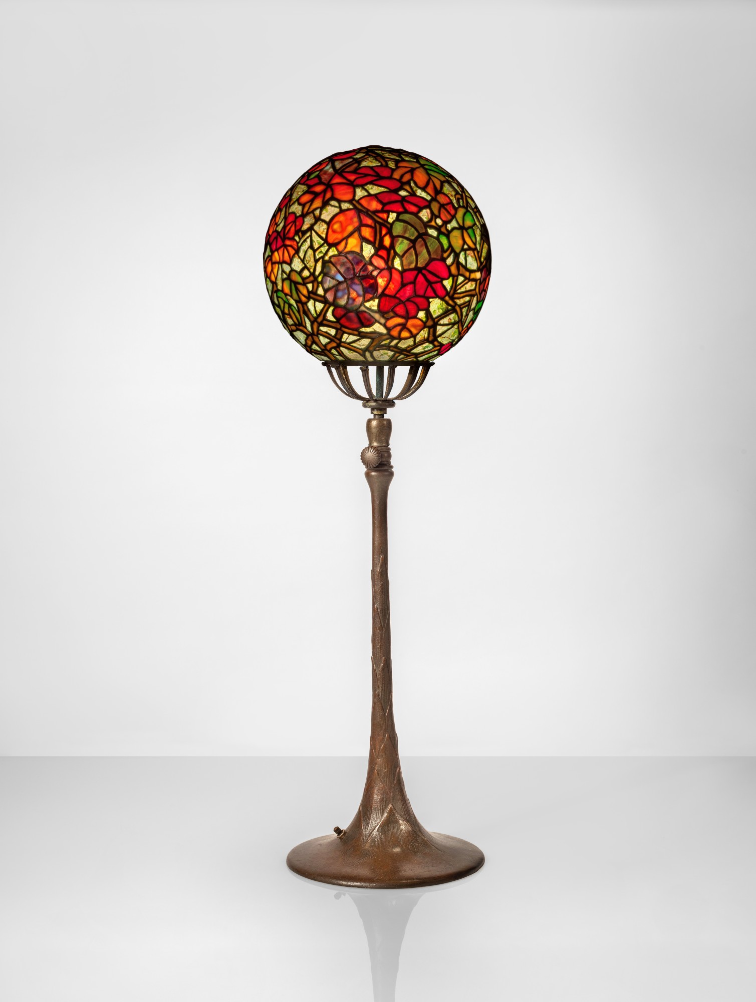 "Autumn Leaves Ball" Table Lamp | Important Design | 2022 | Sotheby's