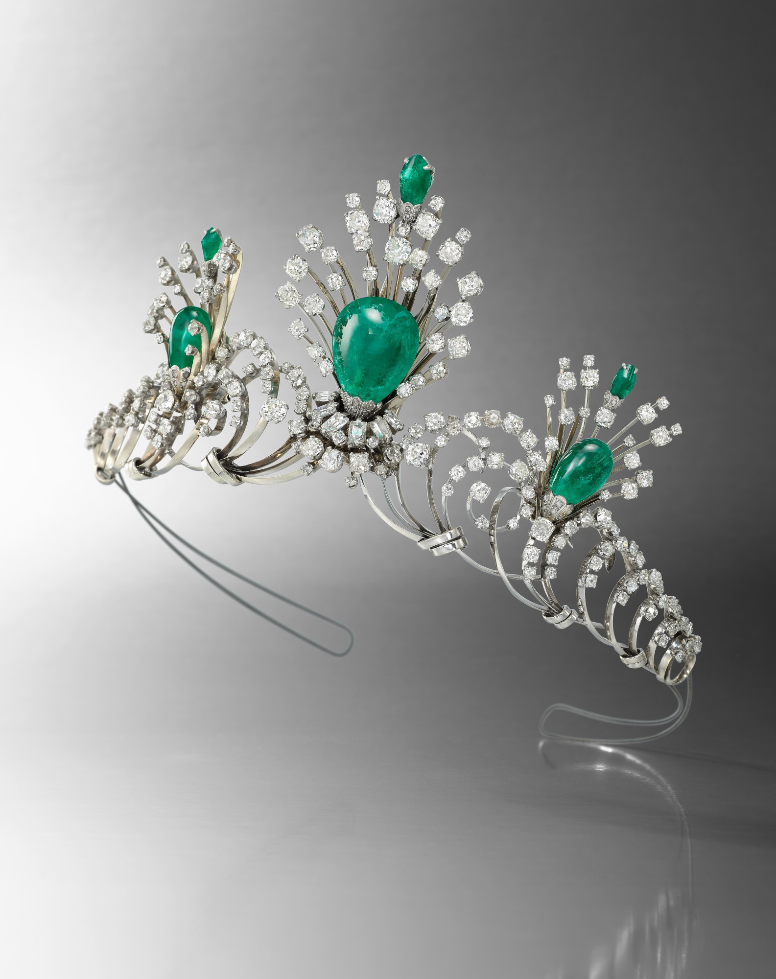 Emerald and Diamond Tiara / Ear Clips / Brooch | 祖母綠 配 鑽石 冠冕 / 耳環 / 胸針 ...