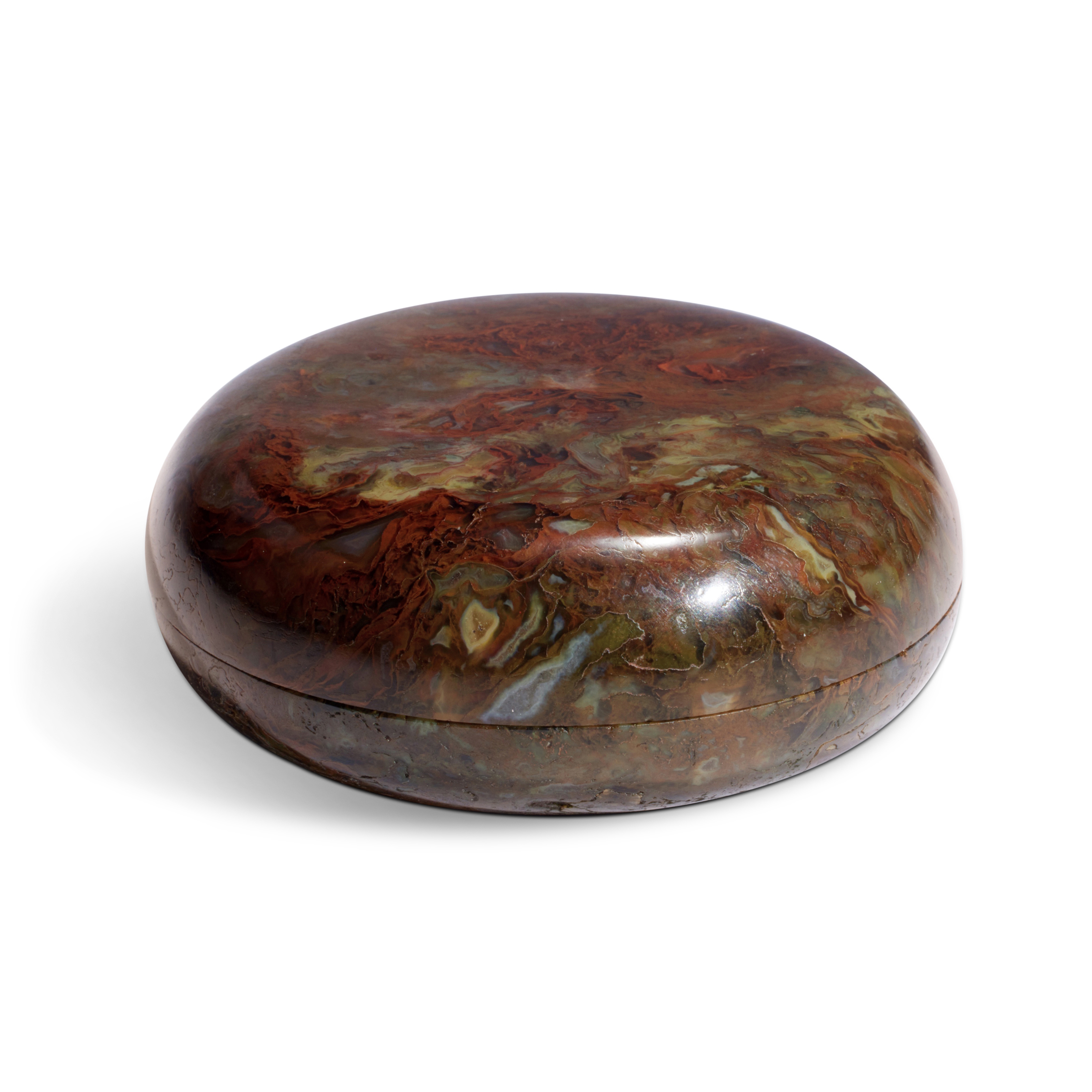 A moss agate box and cover, 19th / 20th century | 十九 / 二十世紀 蘚紋瑪瑙蓋盒 ...
