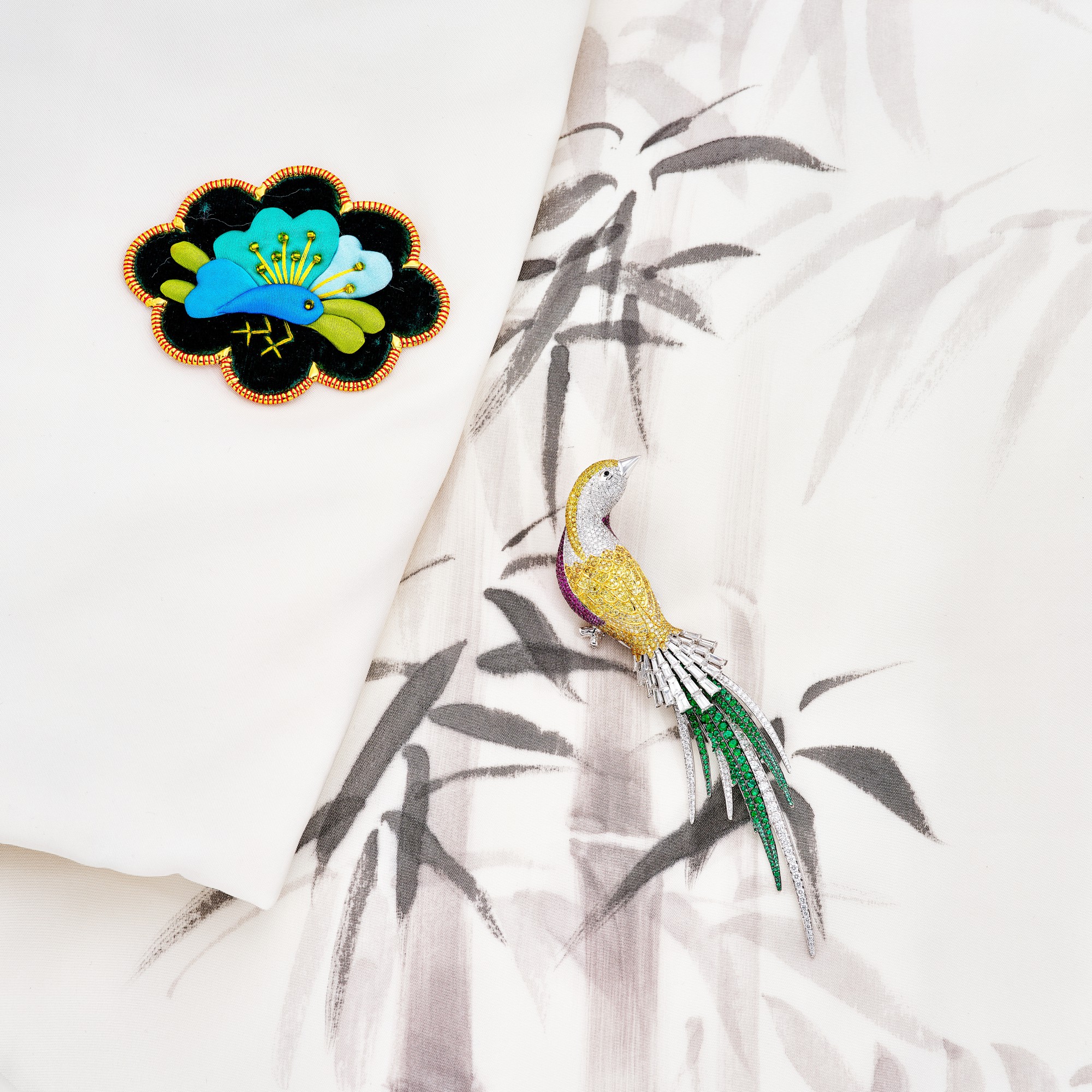 'Le Faisan doré’ Diamond and Gem Set Brooch | TTF | [錦雞] 鑽石 配 寶石 胸針 ...