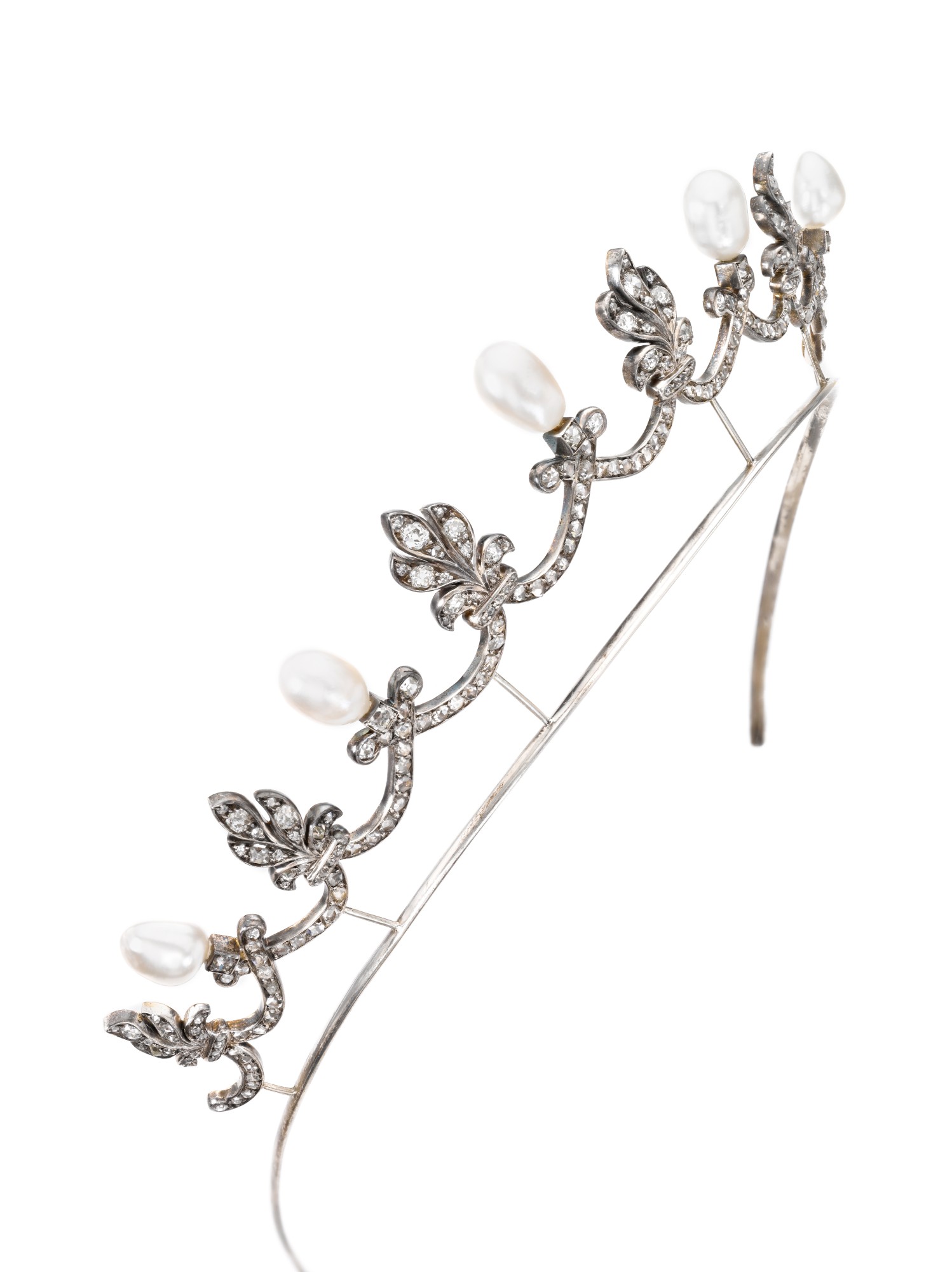 Natural pearl and diamond tiara | Magnificent Jewels and Noble Jewels ...