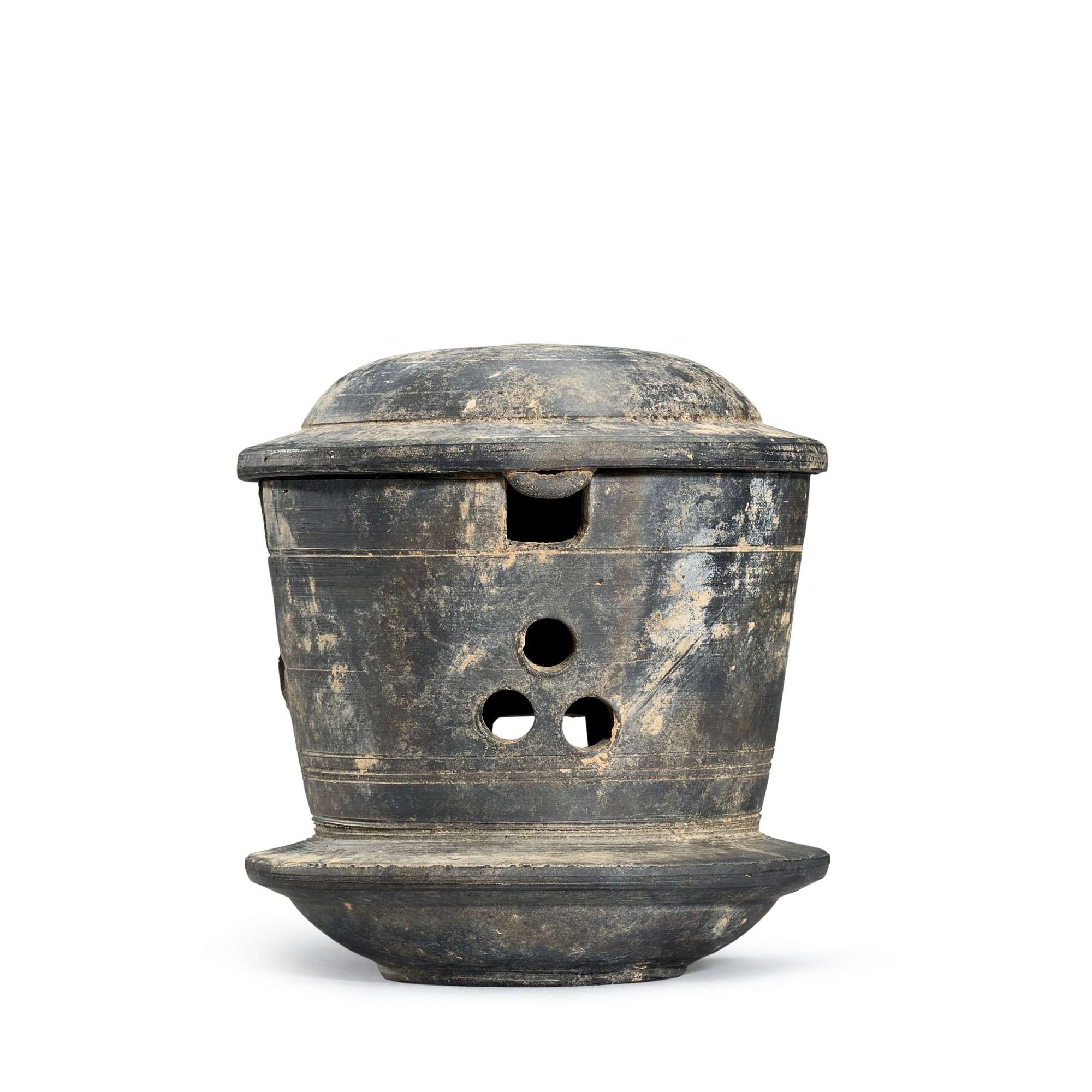 A black pottery tea brazier, Tang dynasty 唐 黑陶茶爐及茶釜 | Echoes of ...