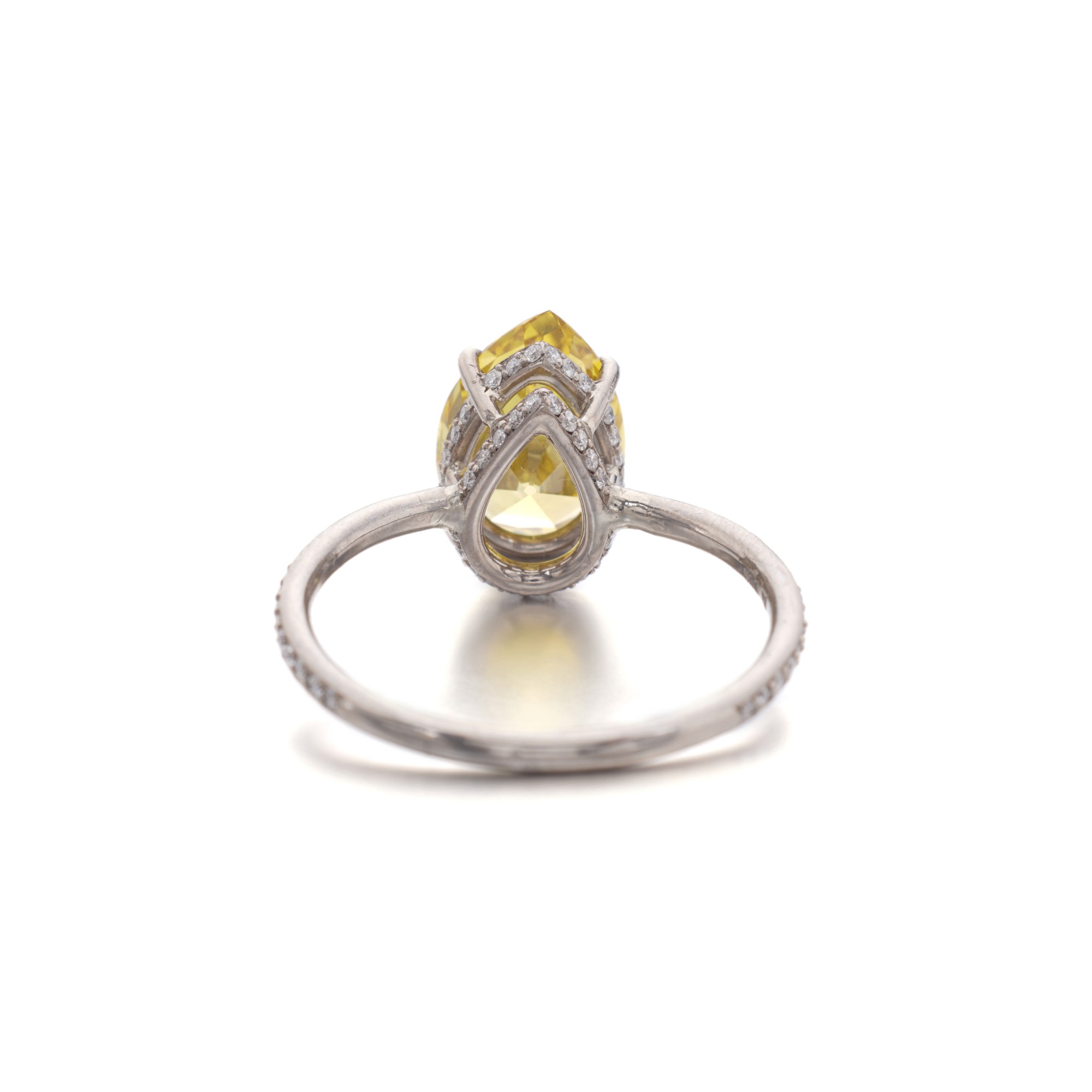Fancy deep yellow diamond ring | 深彩黃色鑽石戒指 | Magnificent Jewels and ...