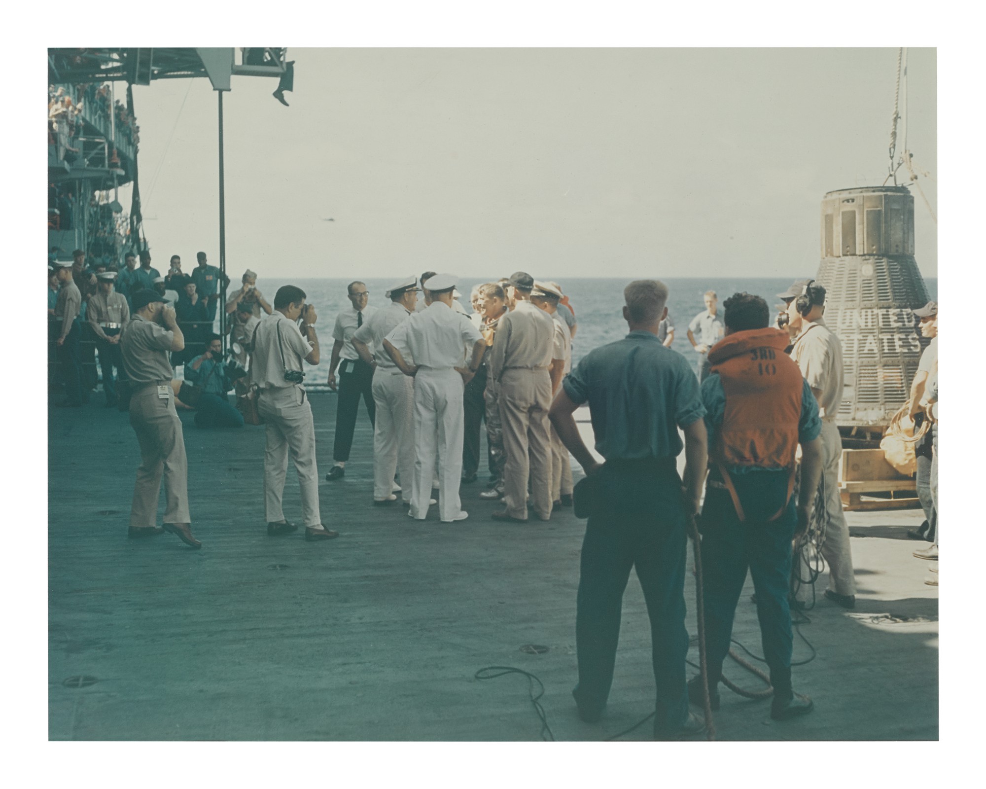 [MERCURY-ATLAS 8] VINTAGE CHROMOGENIC PRINT OF WALLY SCHIRRA ABOARD THE ...