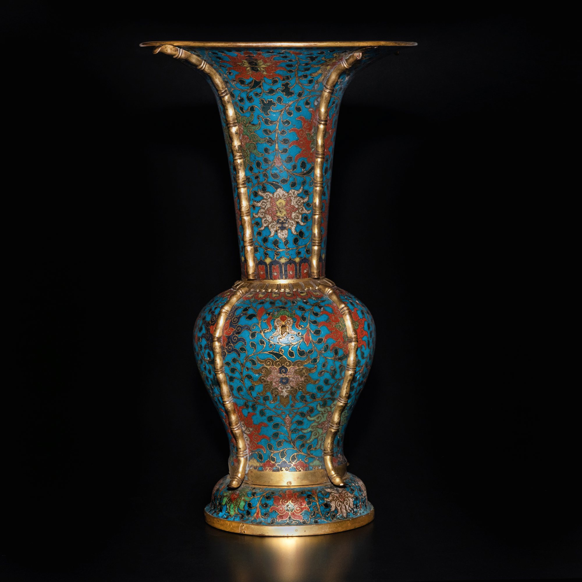 A large cloisonné enamel yenyen vase, Ming dynasty, 17th century ...