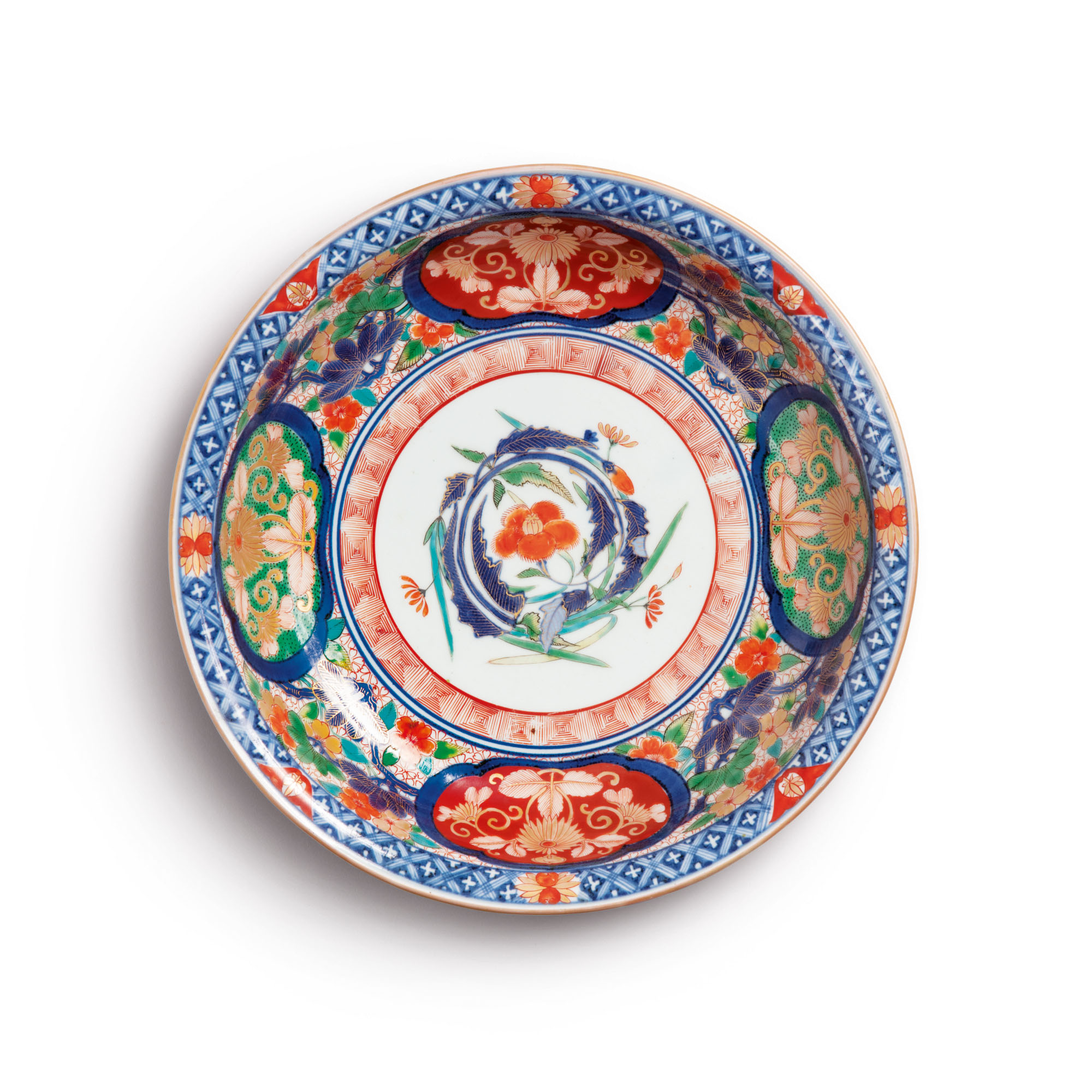 A JAPANESE KENJO IMARI BASIN EDO PERIOD, 1700-30 | 献上伊万里 色絵鉢 、江戸時代、1700 ...