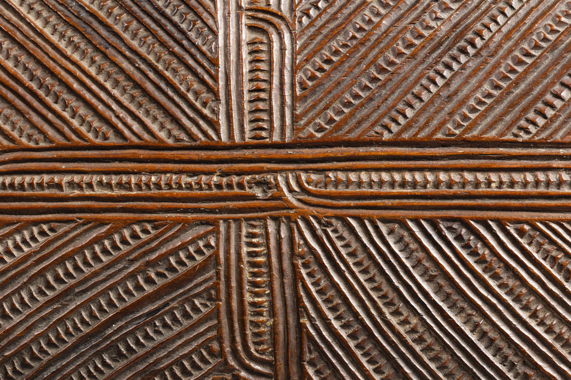 Boîte à trésor waka huia, Maori, Nouvelle-Zélande | Maori waka huia ...