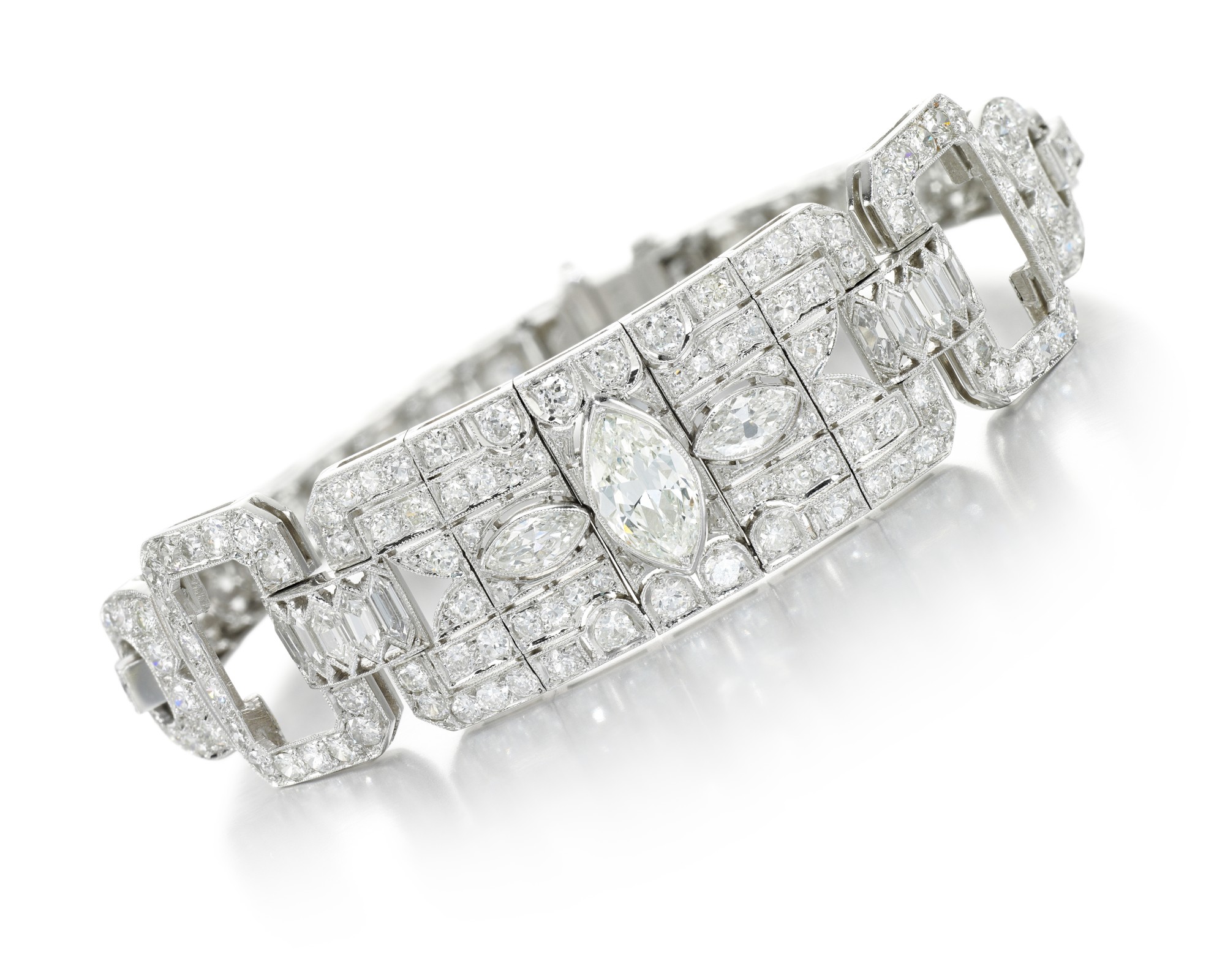 DIAMOND BRACELET | Fine Jewels | Jewellery | Sotheby's