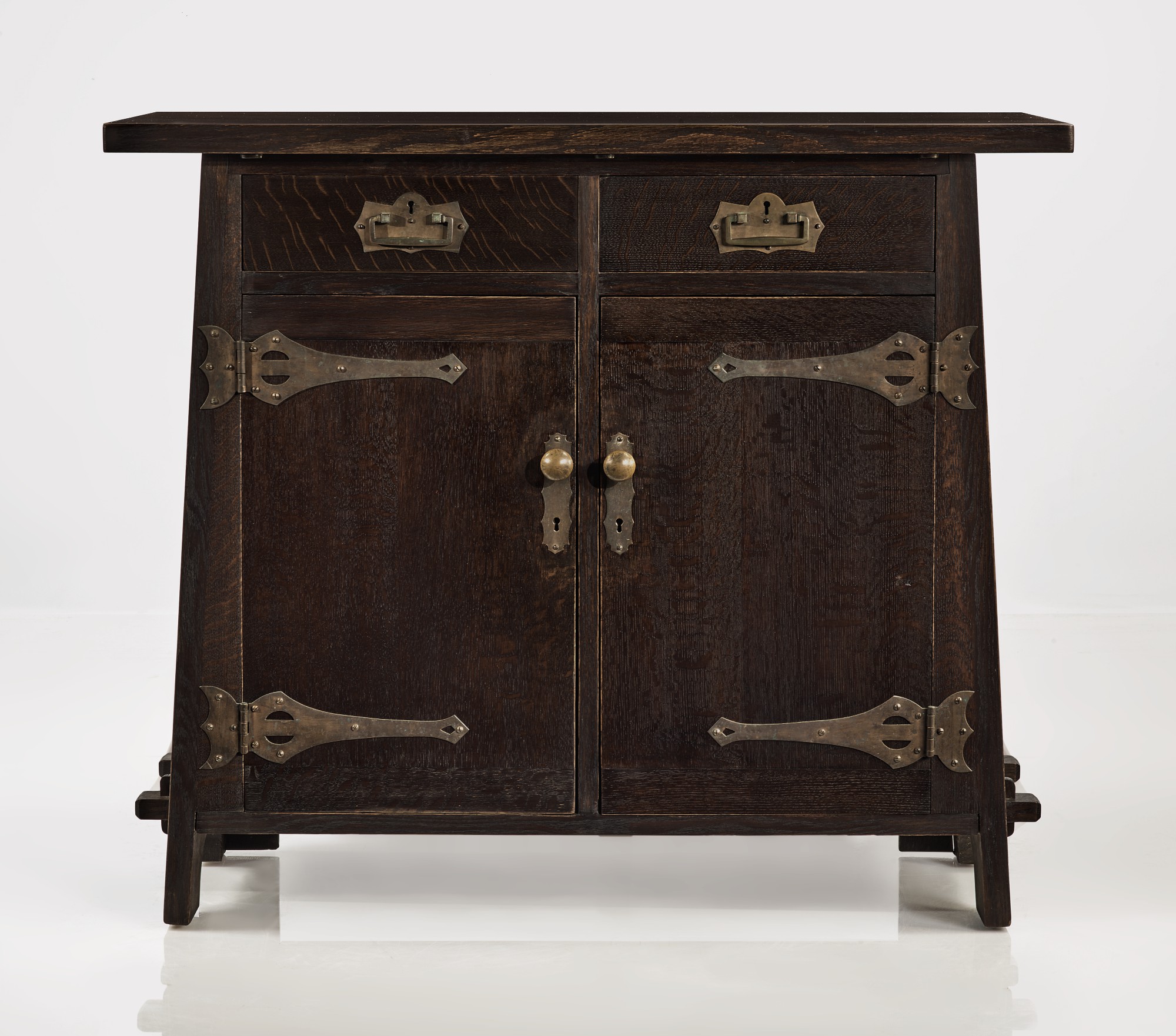 THE ROYCROFTERS | AN IMPORTANT AND RARE CELLARETTE, MODEL NO. 019 ...