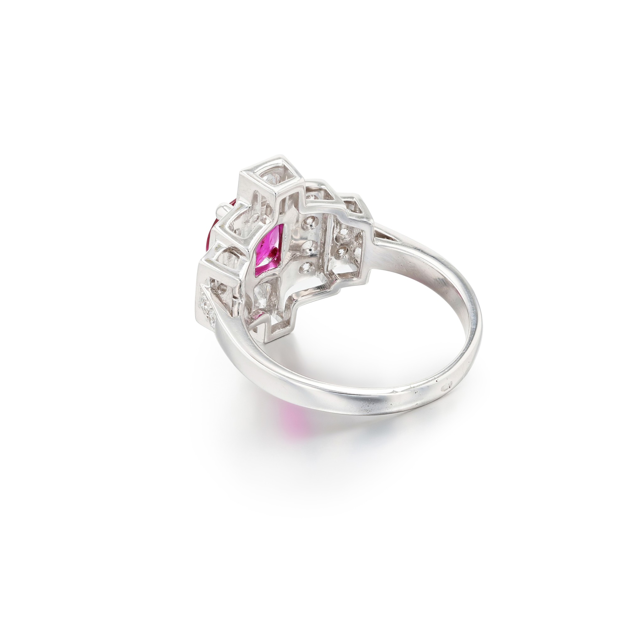 Bague rubis et diamants | Ruby and diamond ring | Fine Jewels | | Sotheby's