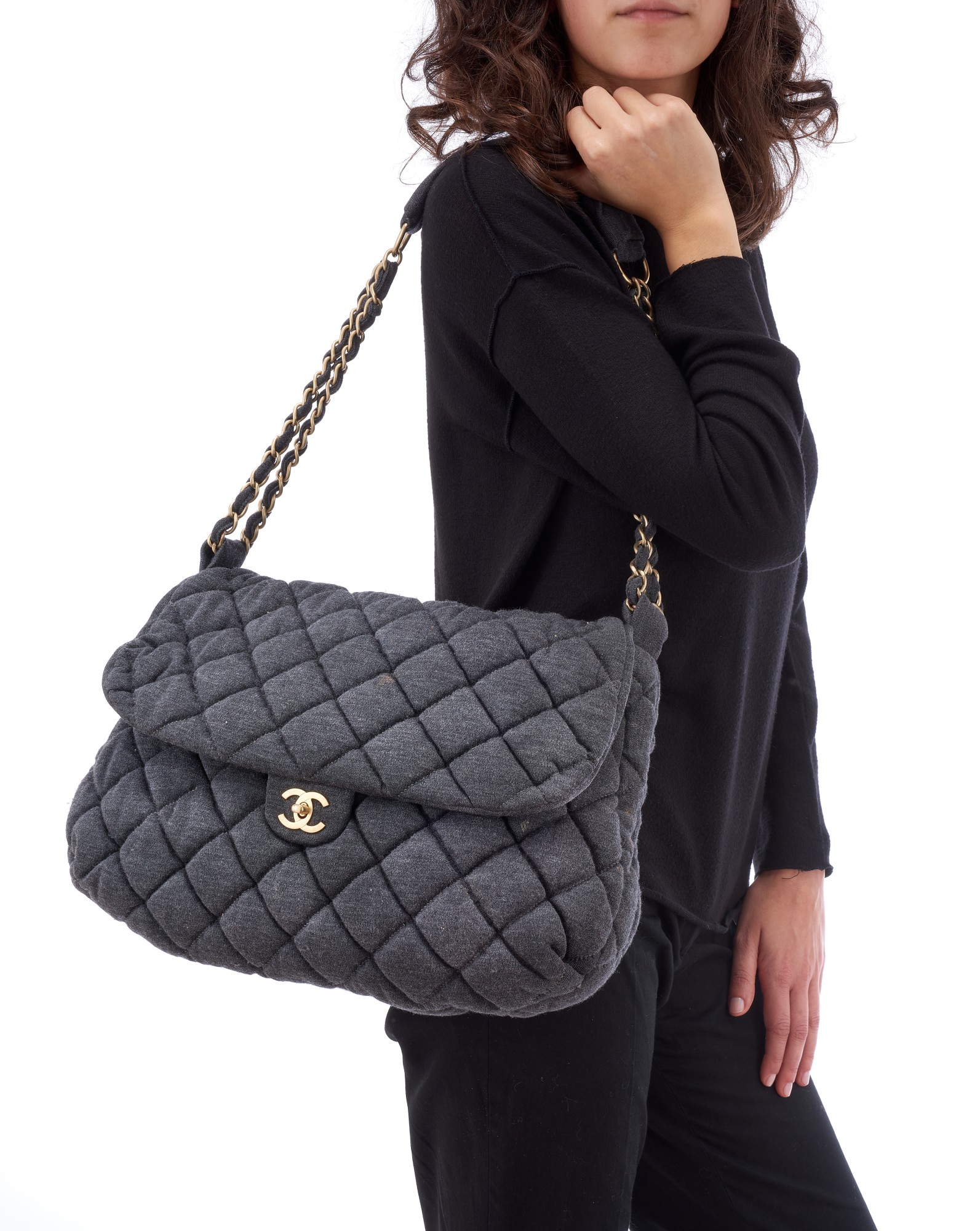 GREY WOOL FABRIC WITH GOLD-TONE METAL CLASSIC SHOULDER BAG, CHANEL | A ...