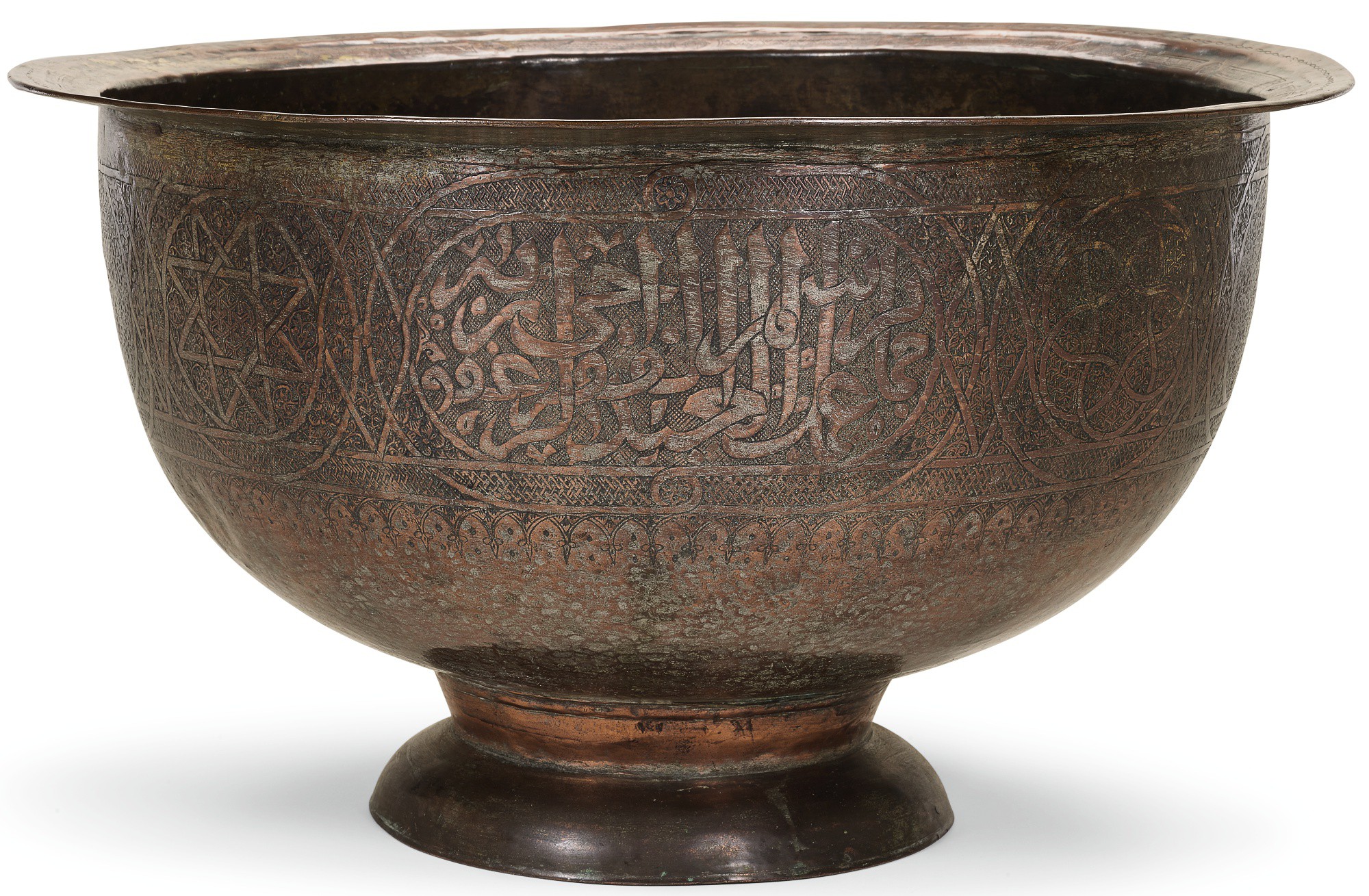 A MONUMENTAL LATE MAMLUK/EARLY OTTOMAN TINNED COPPER BRASS BASIN, EGYPT ...