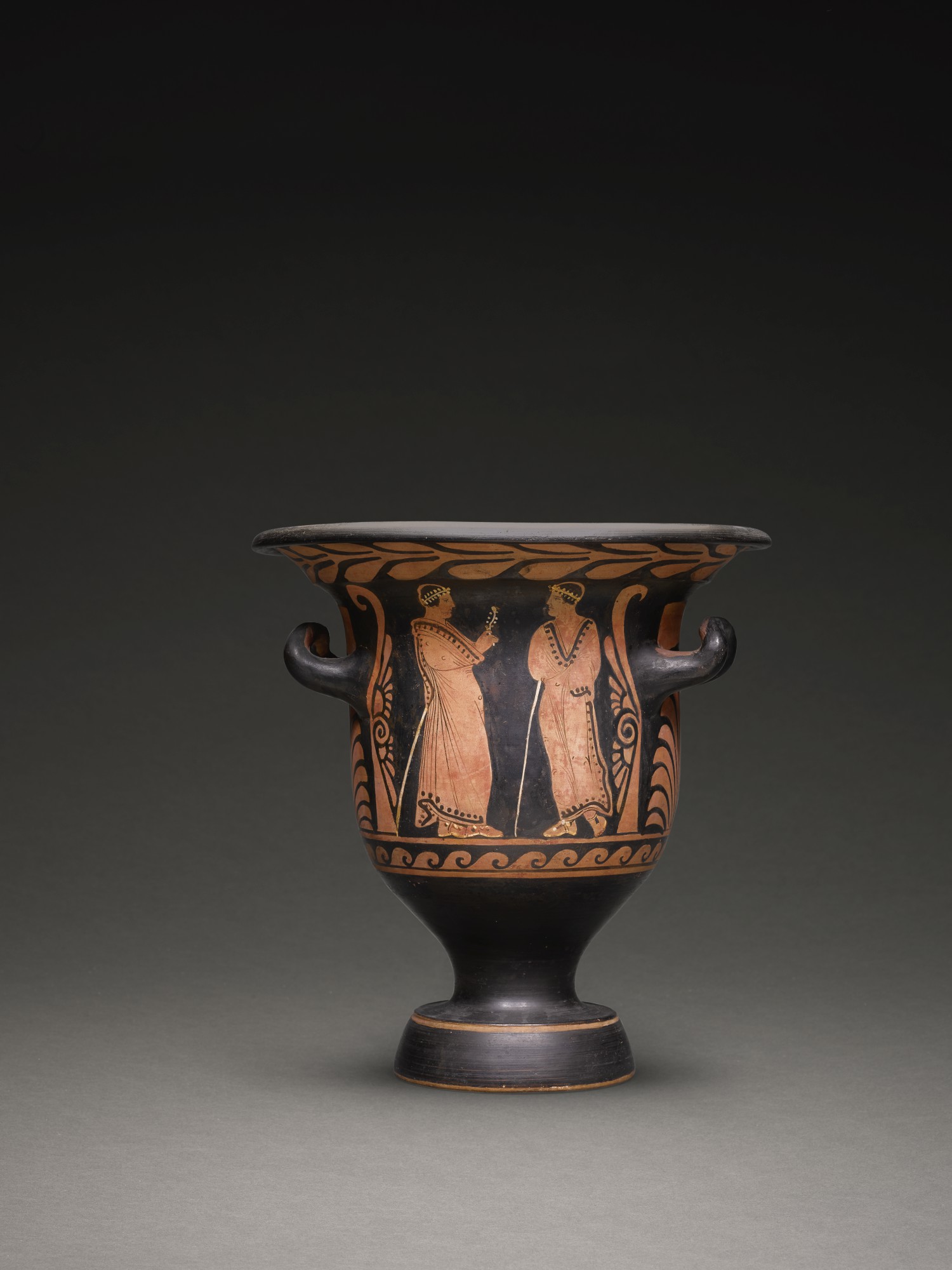 A PAESTAN RED-FIGURED BELL KRATER, ATTRIBUTED TO PYTHON, CIRCA 350-320 ...